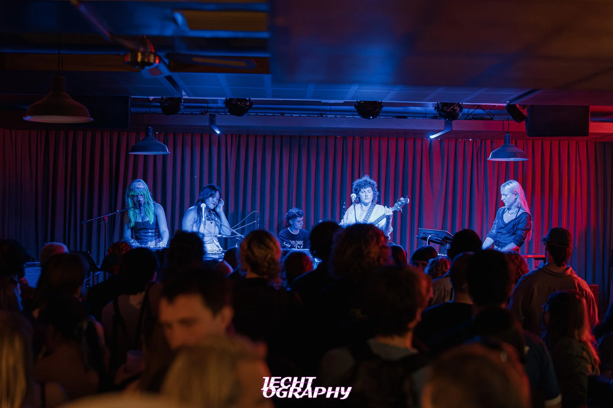 Milktooth plays Parrotdog - Newtown Festival Beer Launch Party 2024 ...