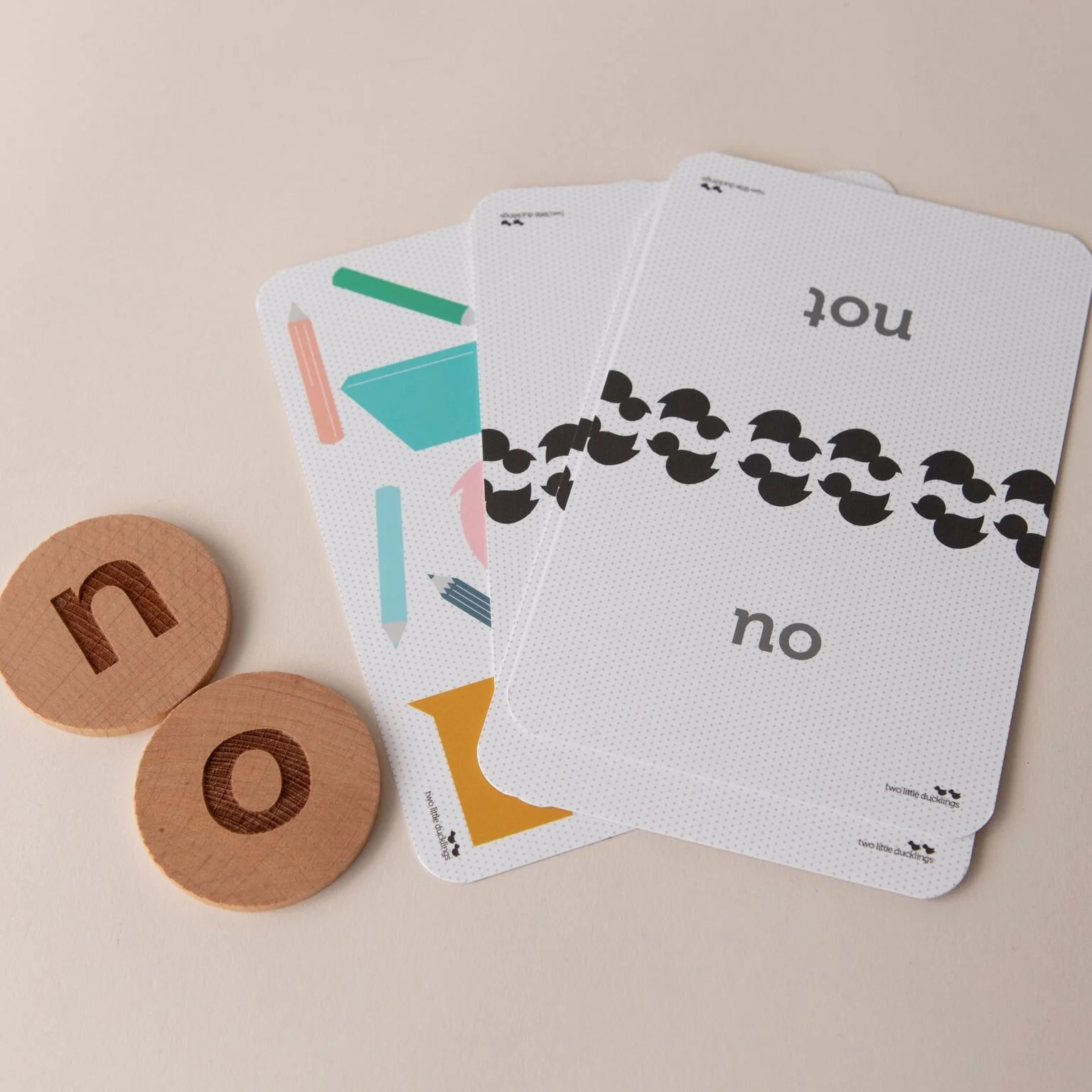 Flash Cards First Reading and Writing Words — Enchanted Years