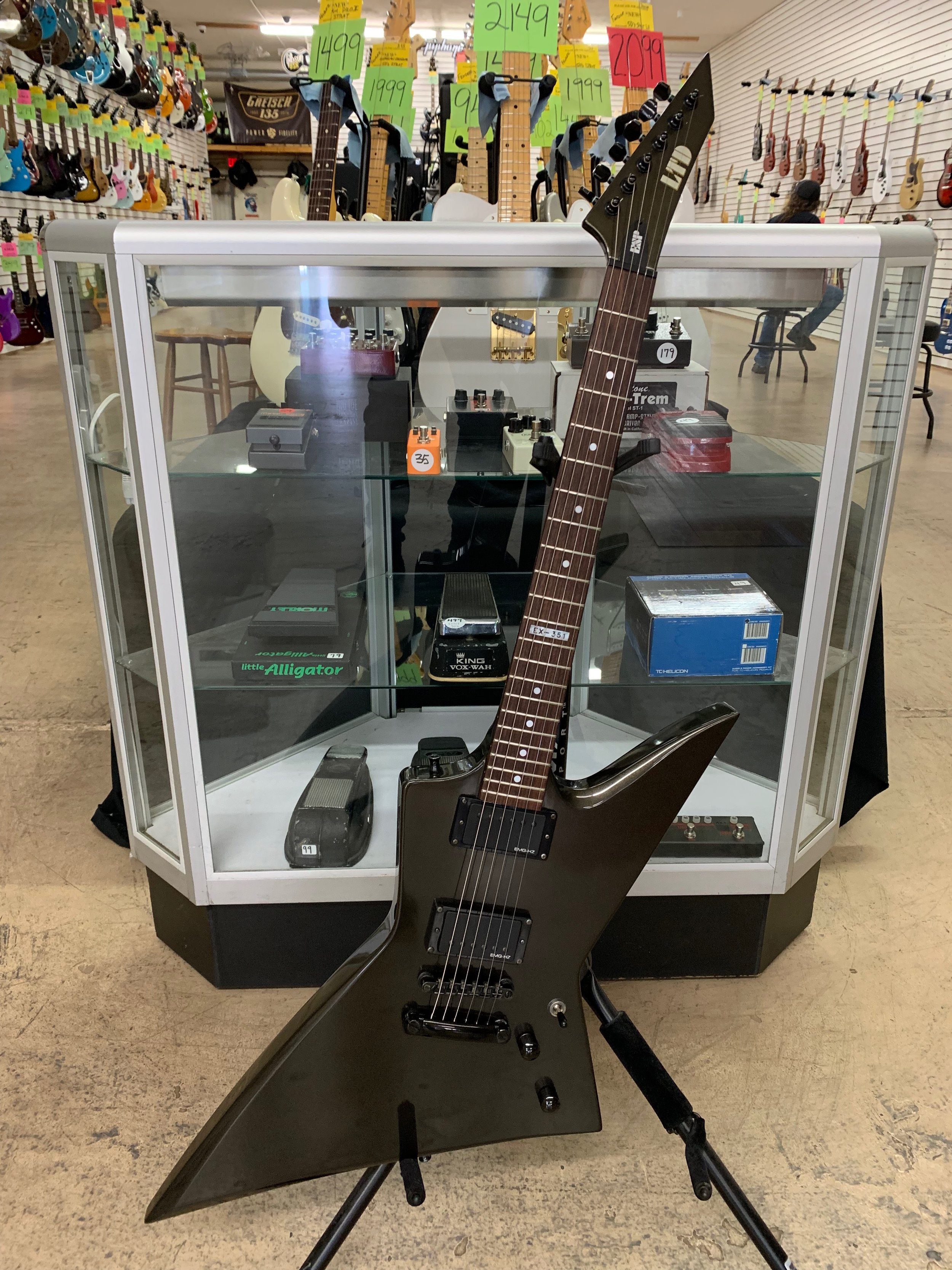 ESP LTD — Bizarre Guitar