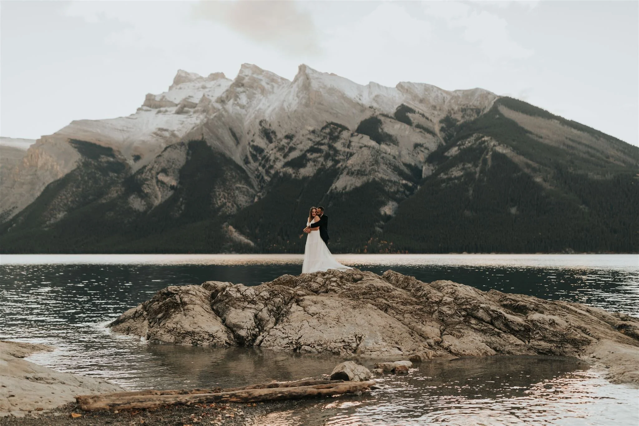 Alyssa Wright | Calgary Wedding Photographer