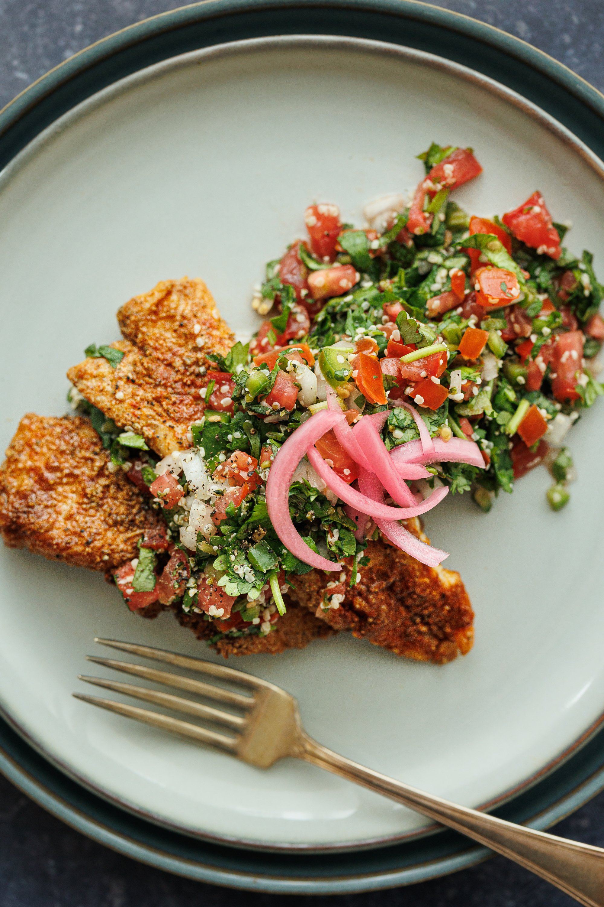 Poisson blanc à la mexicaine & salsa — Vert Couleur Persil
