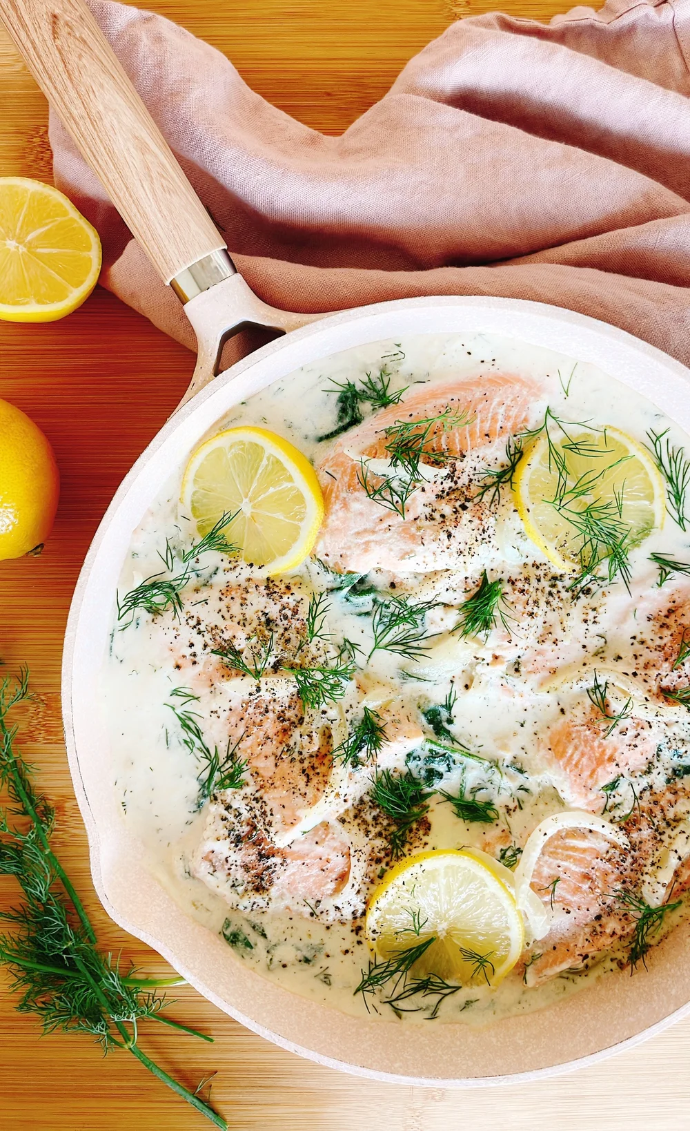 Saumon crémeux à l'aneth — Vert Couleur Persil