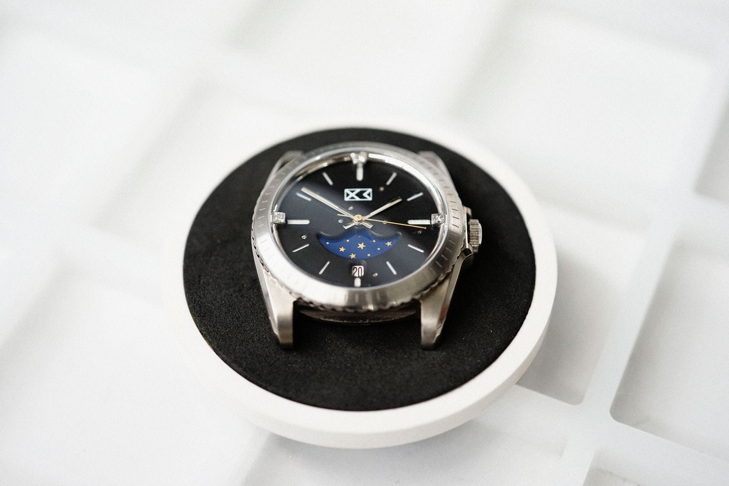 Award-Winning New Zealand Timepieces – Handcrafted Gifts of Design & Legacy