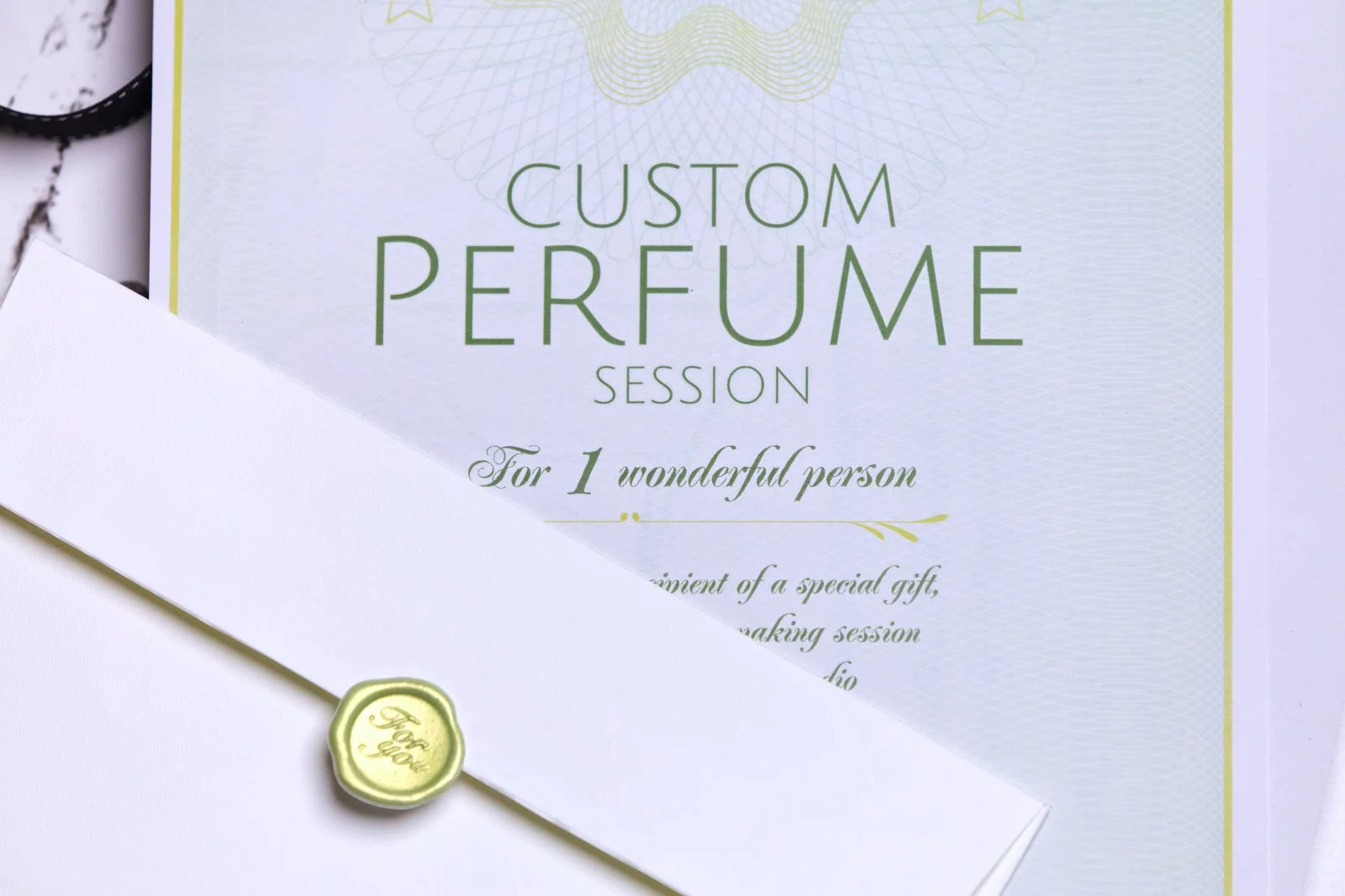 Gift certificates for custom perfume making sessions | Fleurage Perfume