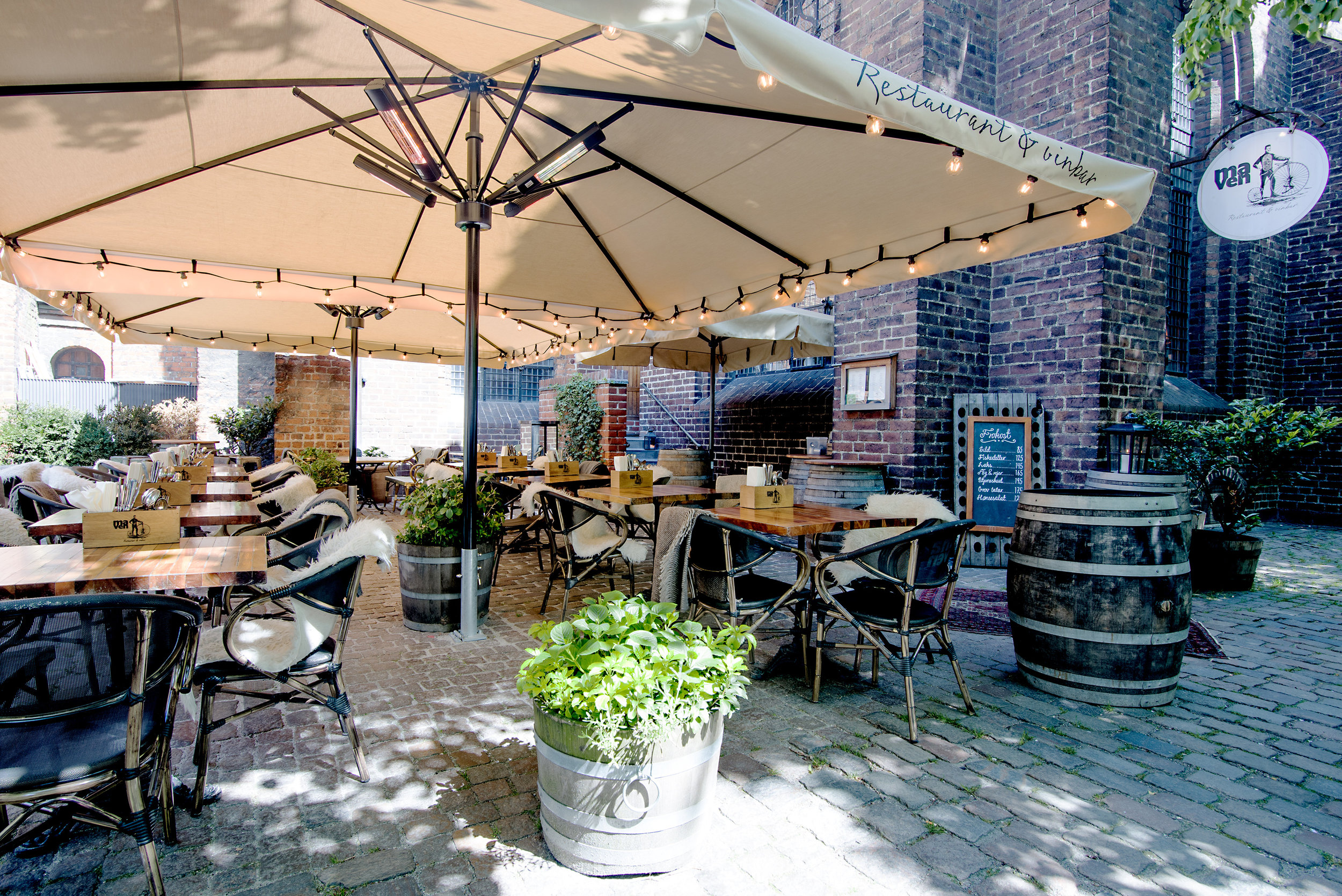 Maven English — Restaurant Maven