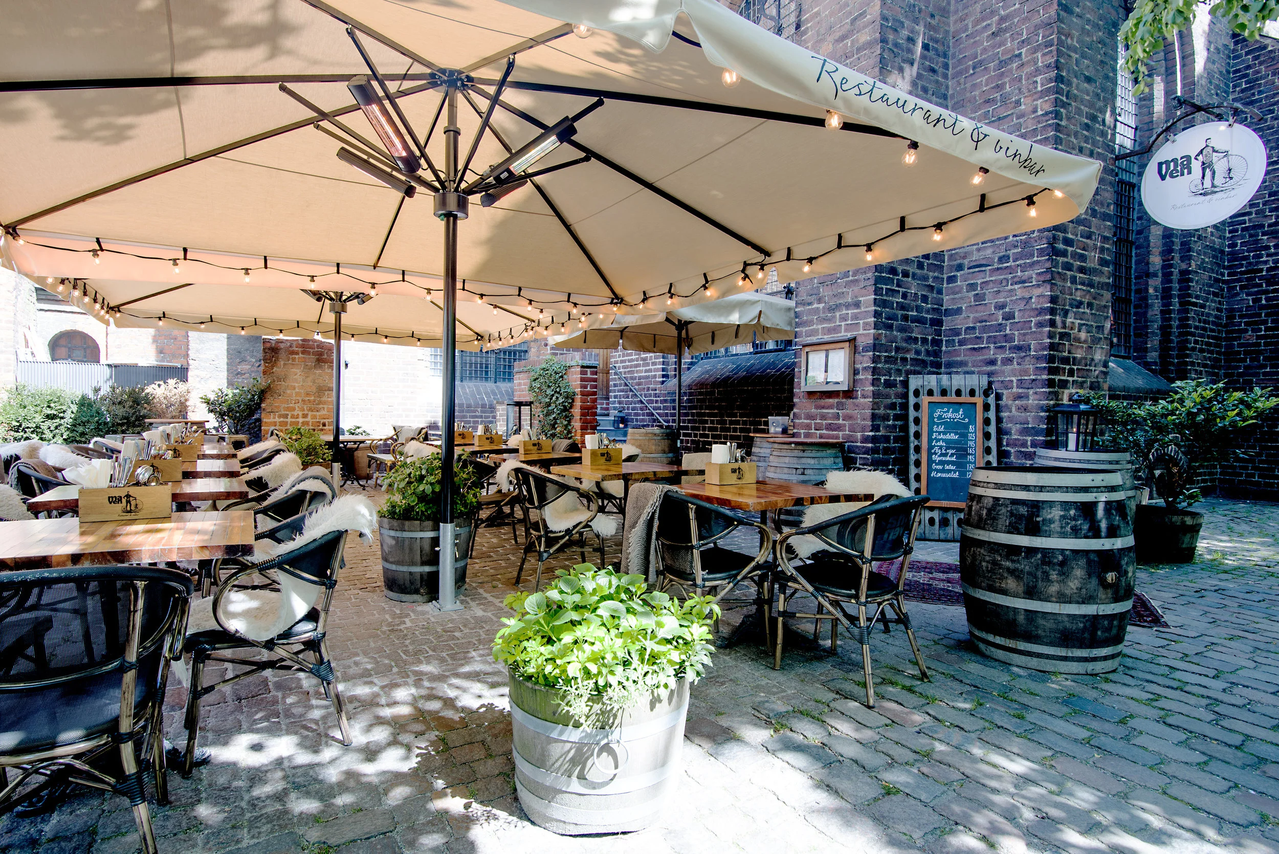 Maven English — Restaurant Maven