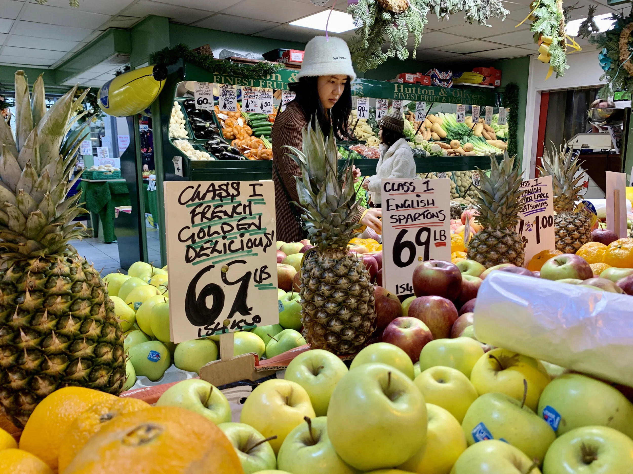 PhotoClub - A Day in the Long Life of The Grainger Market — Digital Voice