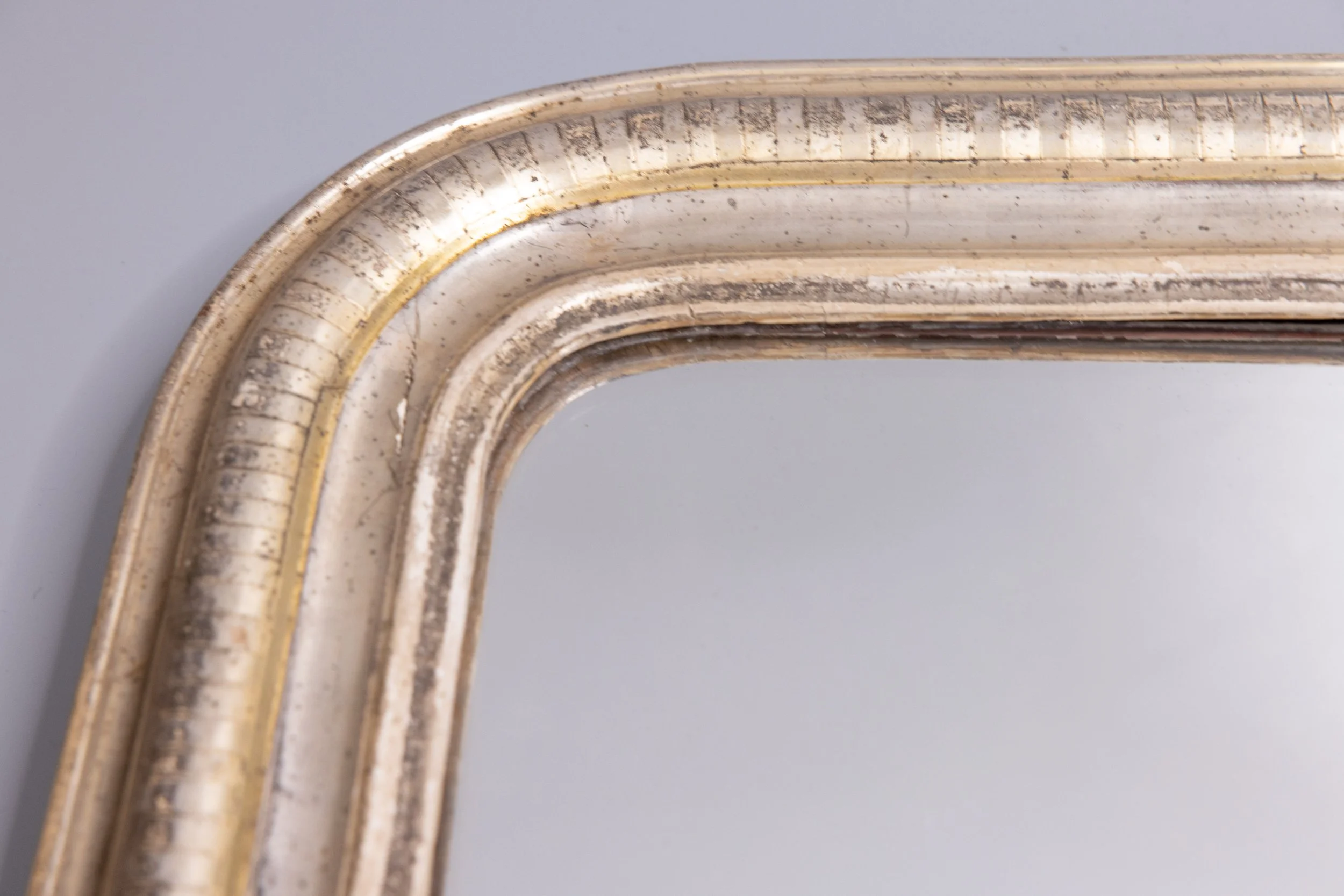 Vintage Italian Neoclassical Style Gilt Mirror With Crest — Jensen ...