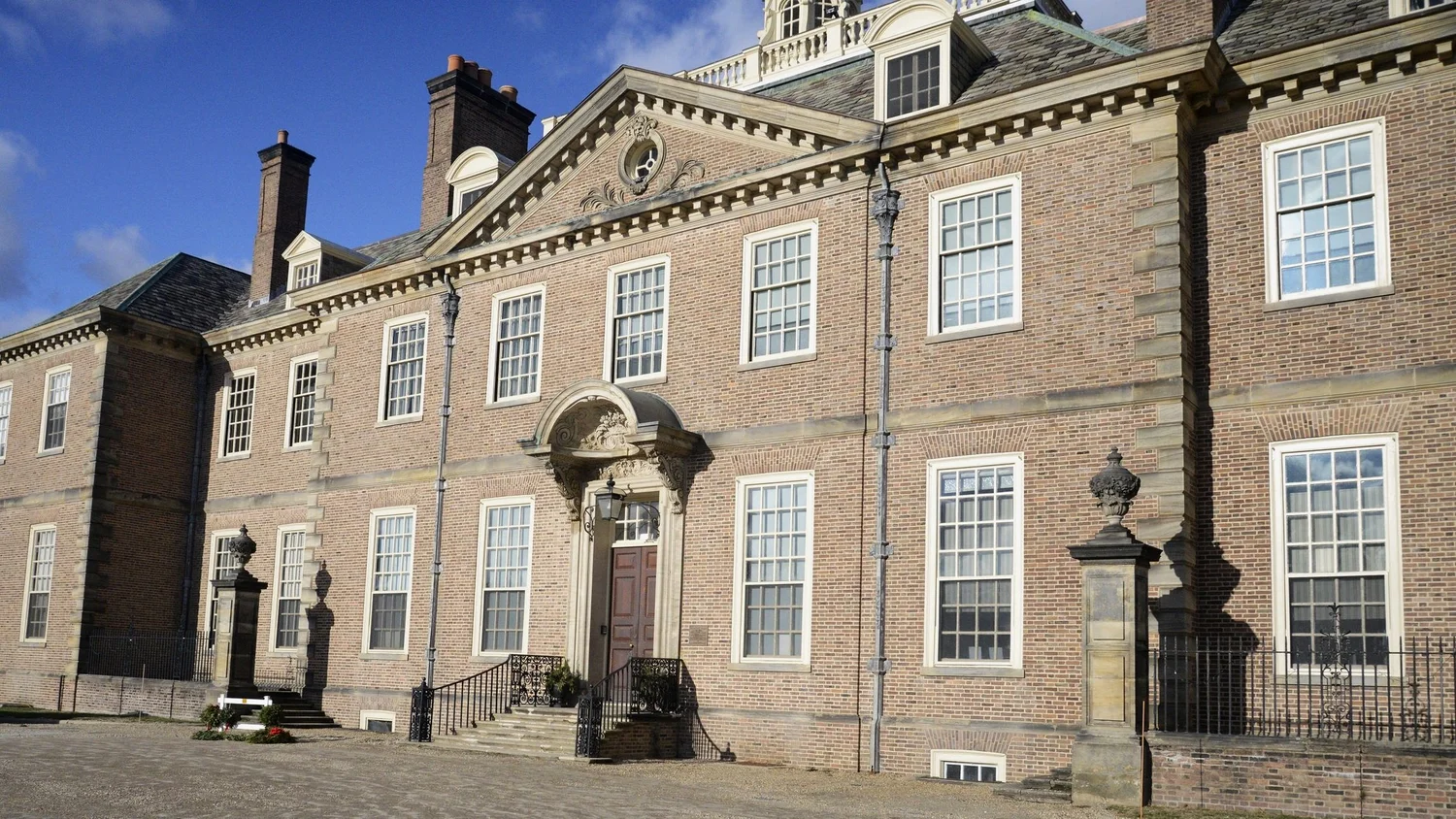 Christmas with the Cranes — Isabella & Jacques