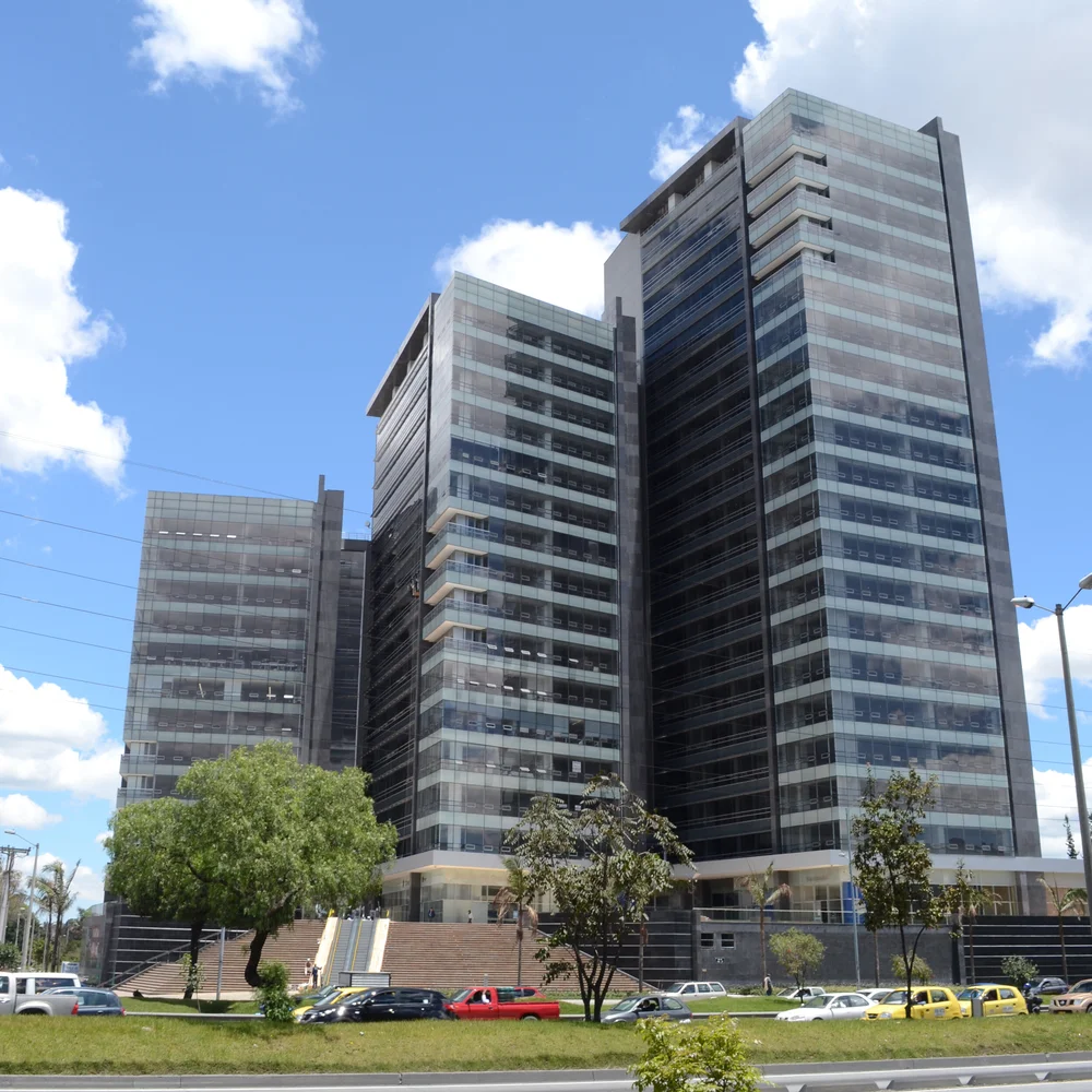 Paralelo 108 — Contexto Urbano