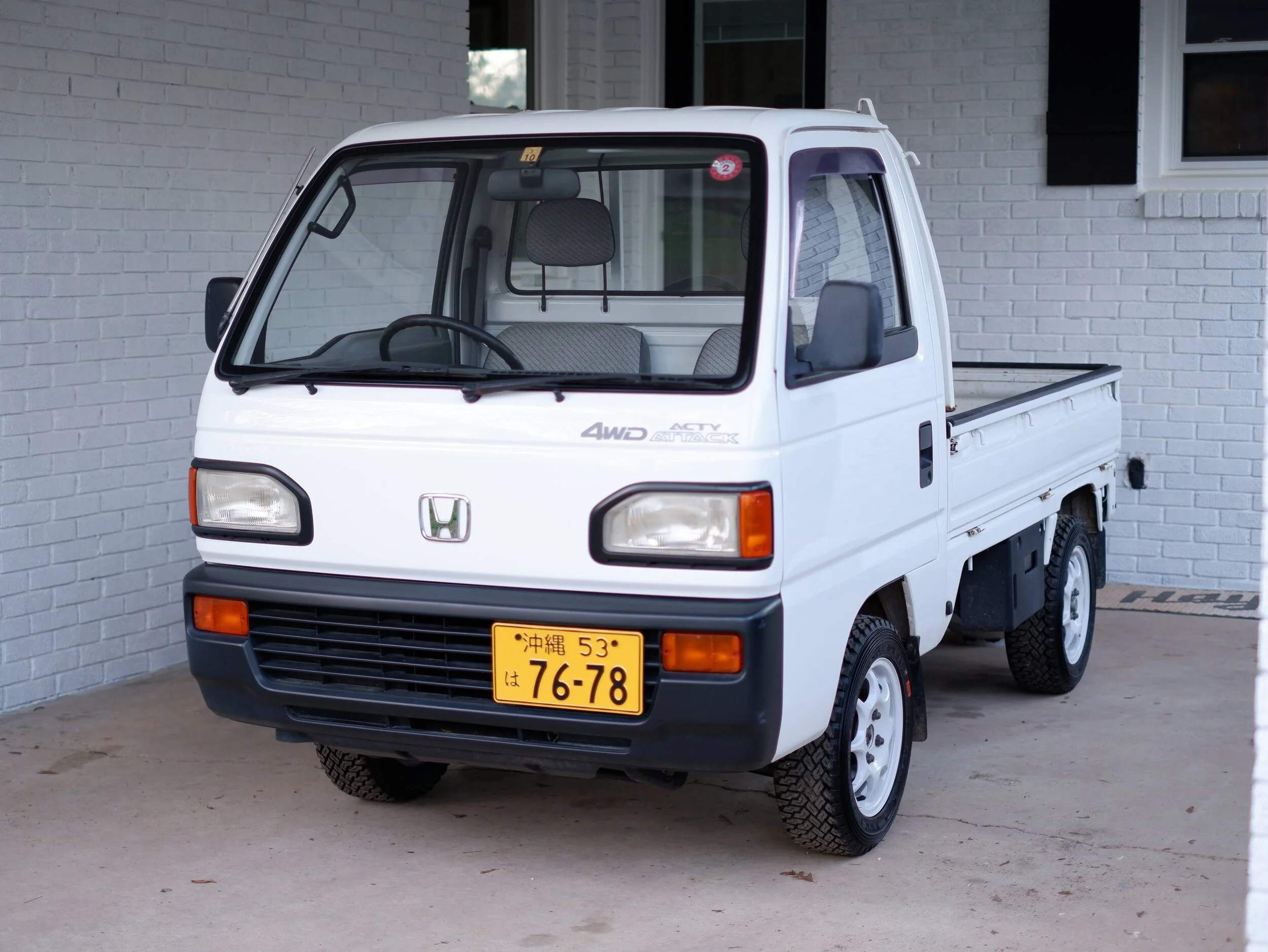 My 1991 Honda Acty Attack — Two Blue Screws