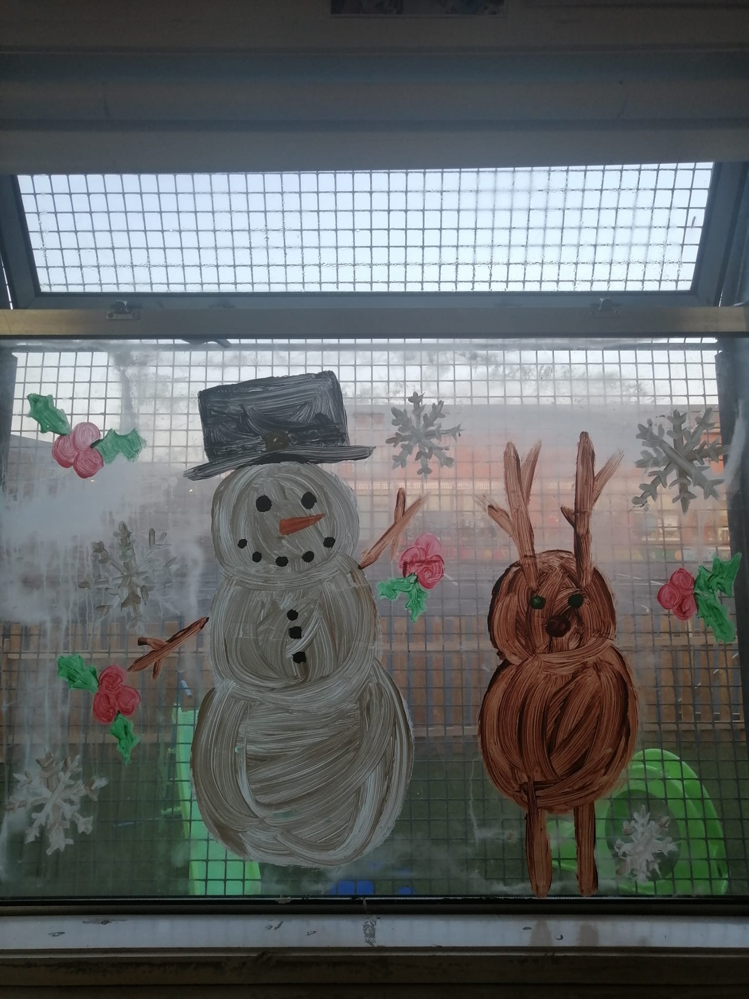 Dec 21 Early Years Windows — St. Ultans School