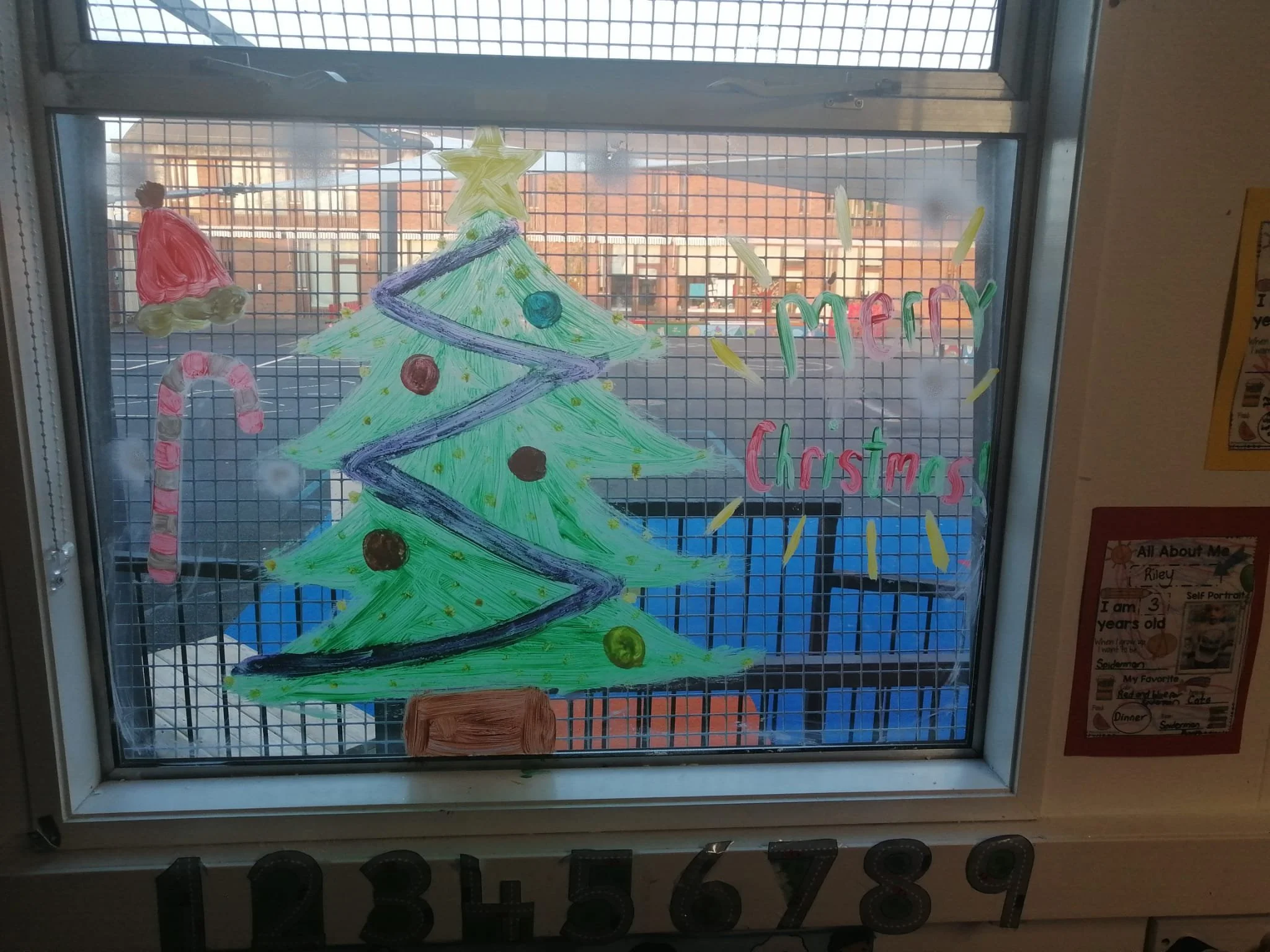 Dec 21 Early Years Windows — St. Ultans School