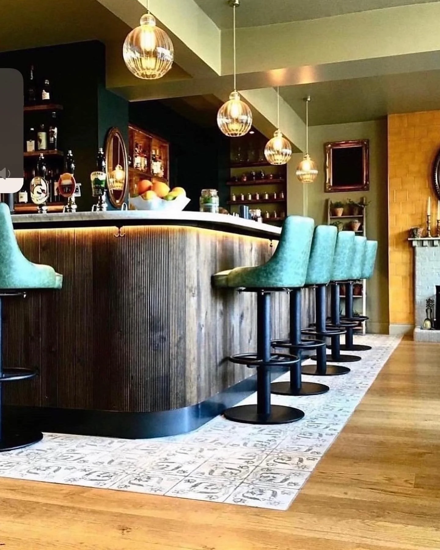 The Waverley Inn Restaurant and Bar in Weybridge, Surrey