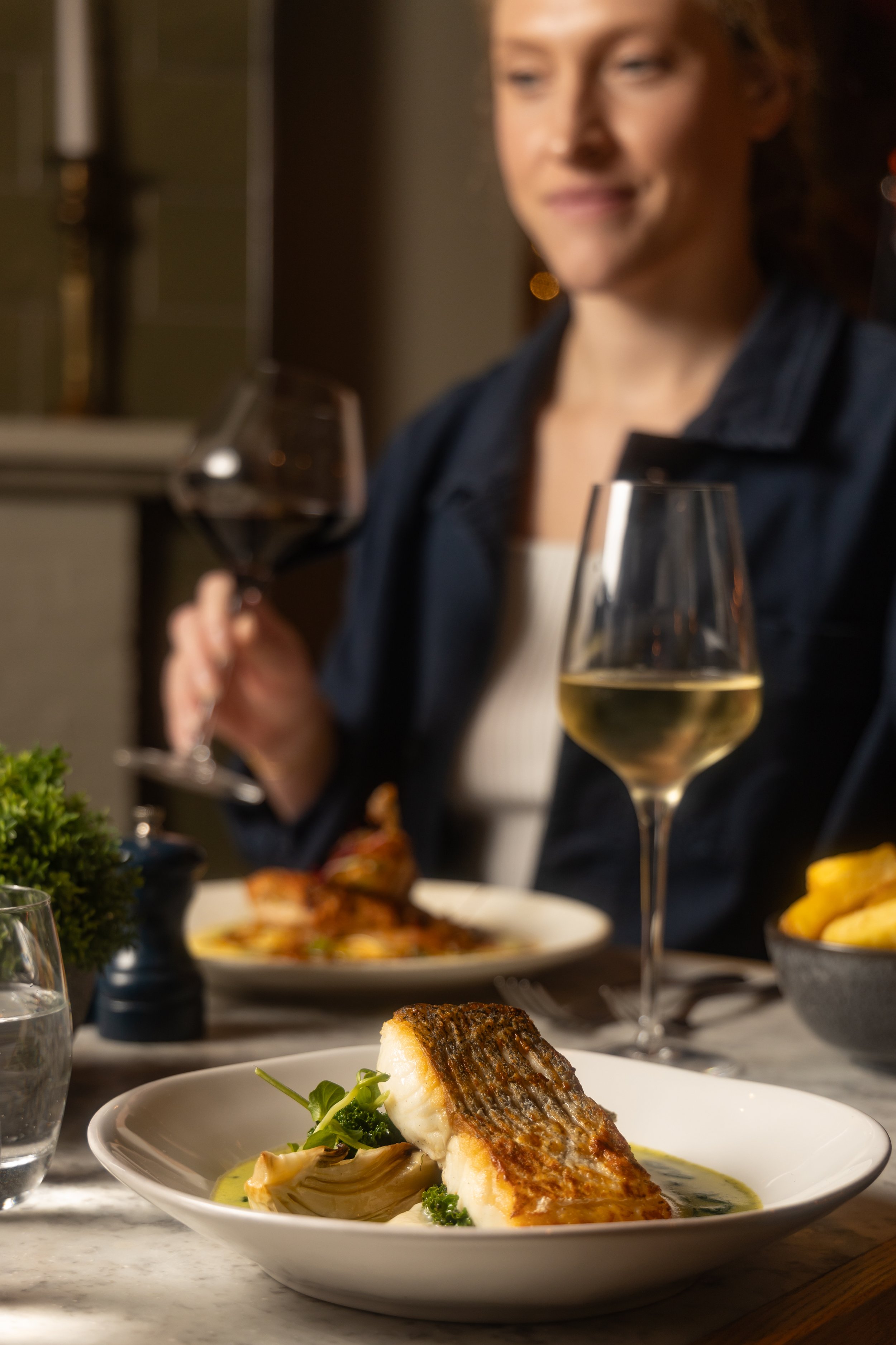 Gallery - The Waverley Inn Restaurant & Bar in Weybridge, Surrey