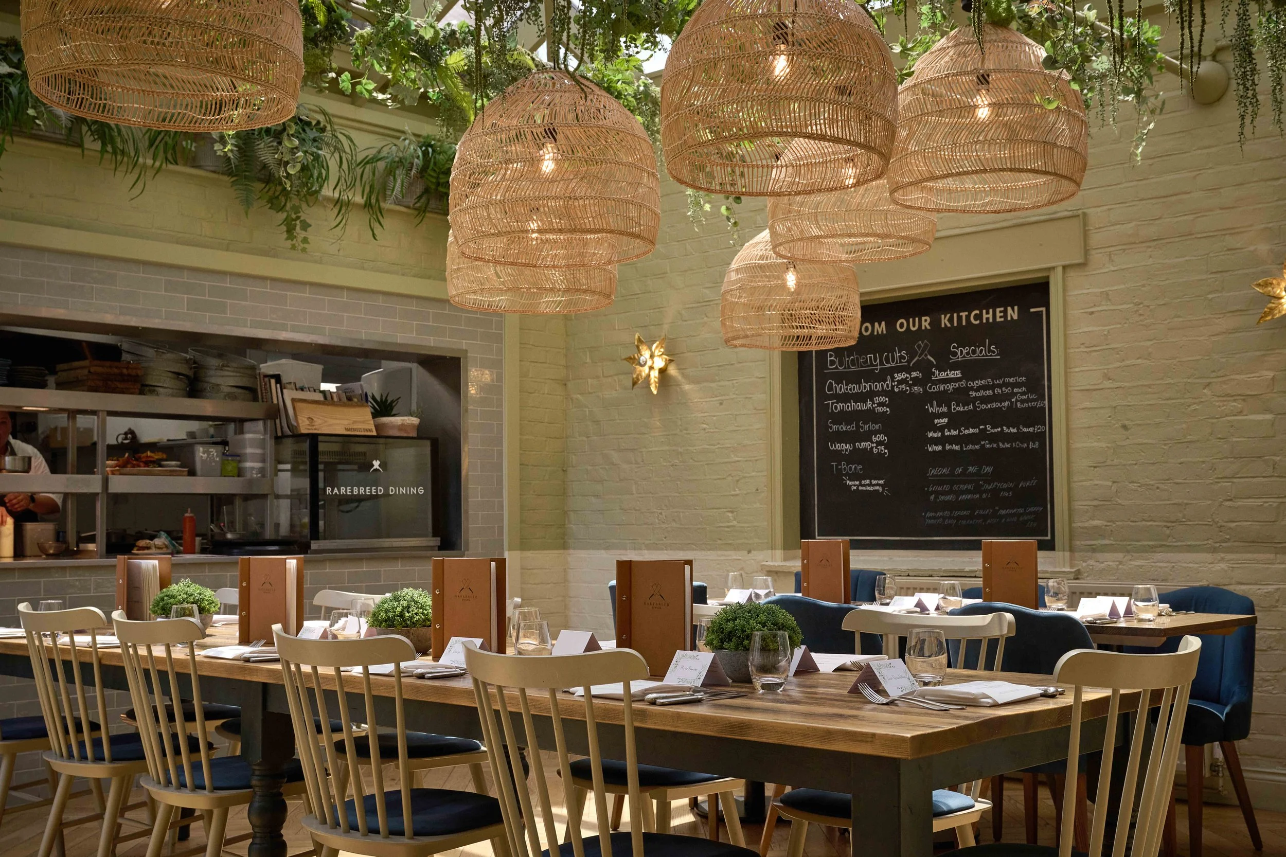 Gallery - The Waverley Inn Restaurant & Bar in Weybridge, Surrey