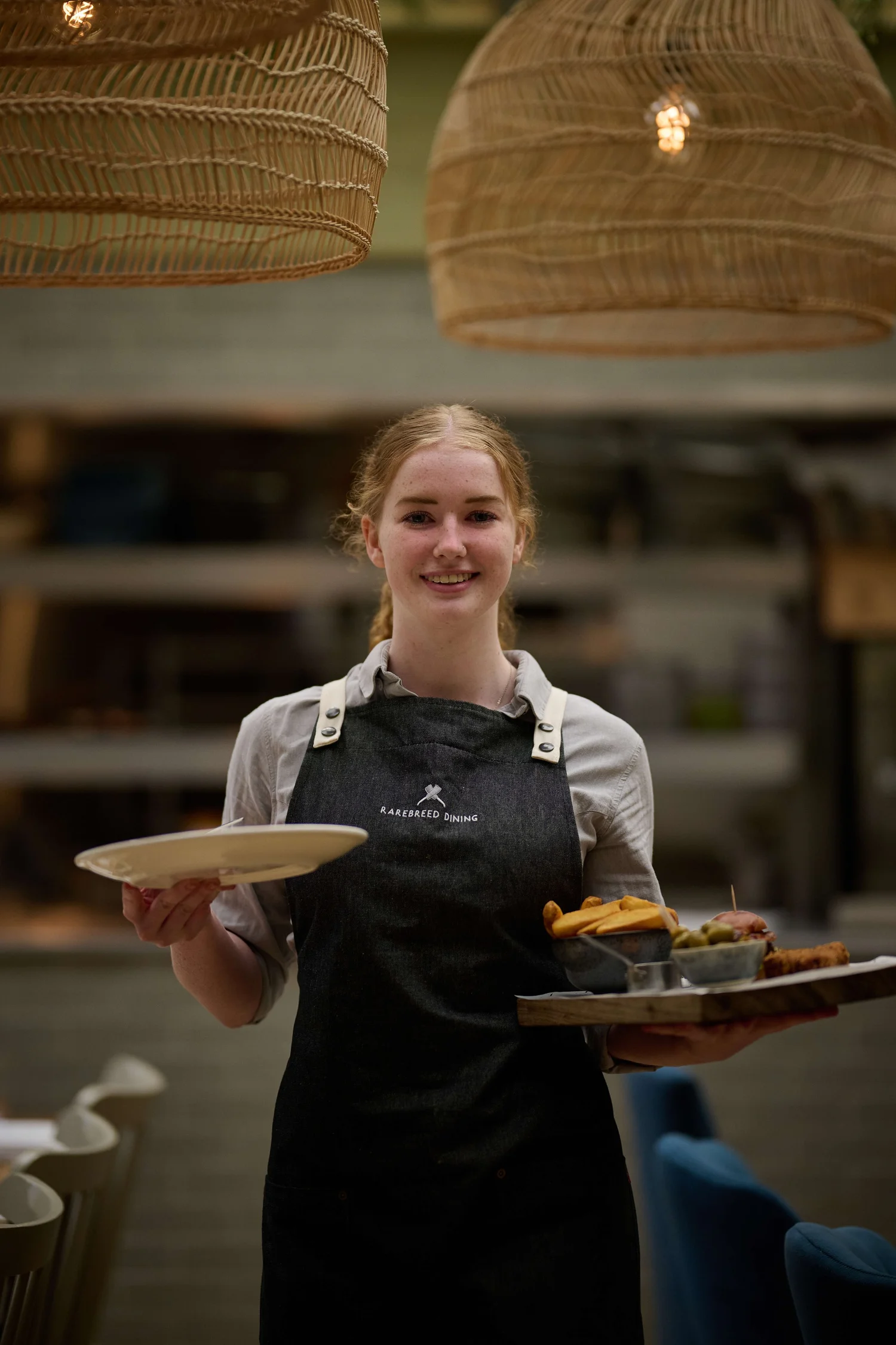 Book Now - The Waverley Inn Restaurant & Bar in Weybridge, Surrey