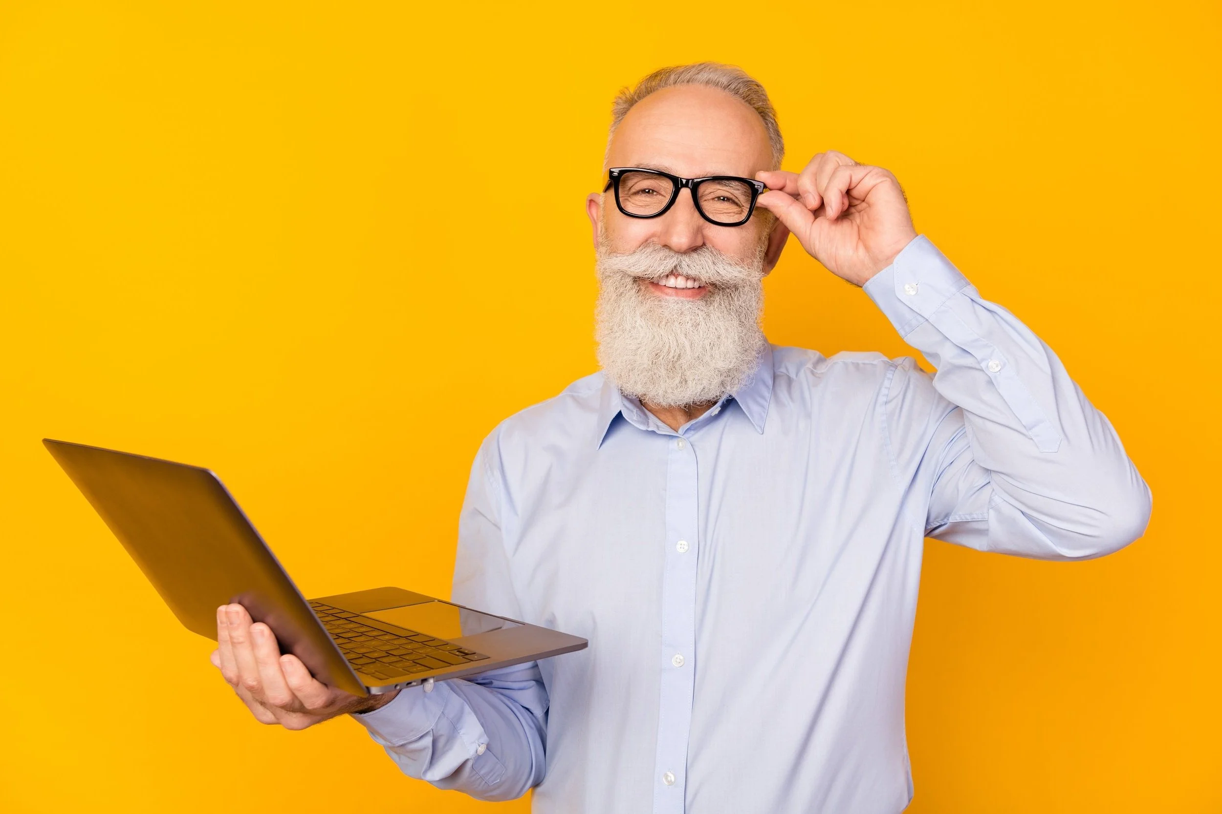 Tech Coaches | Teaching Older Adults Technology