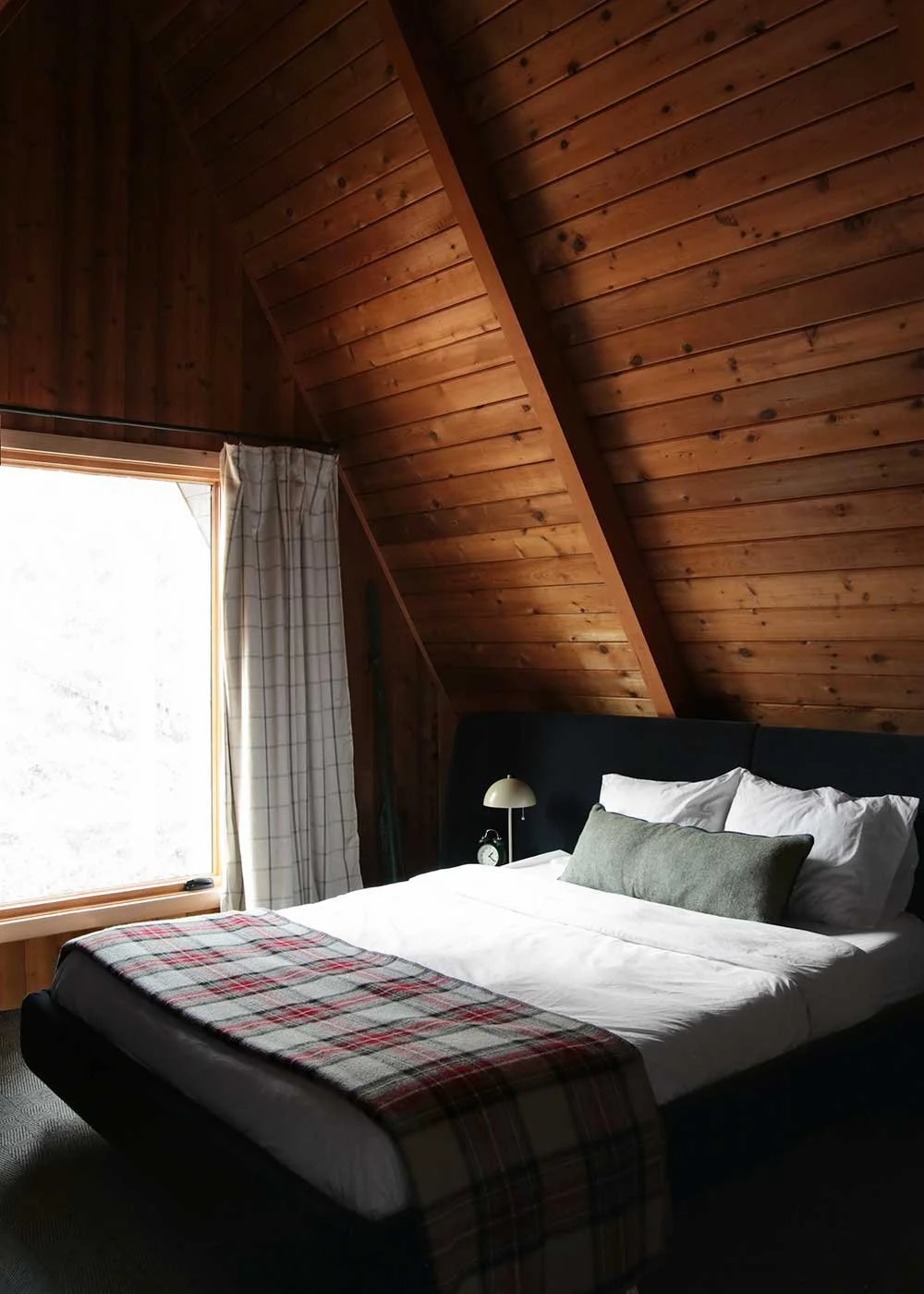 The Minne Stuga: A Cedar-Clad Cabin in the North woods