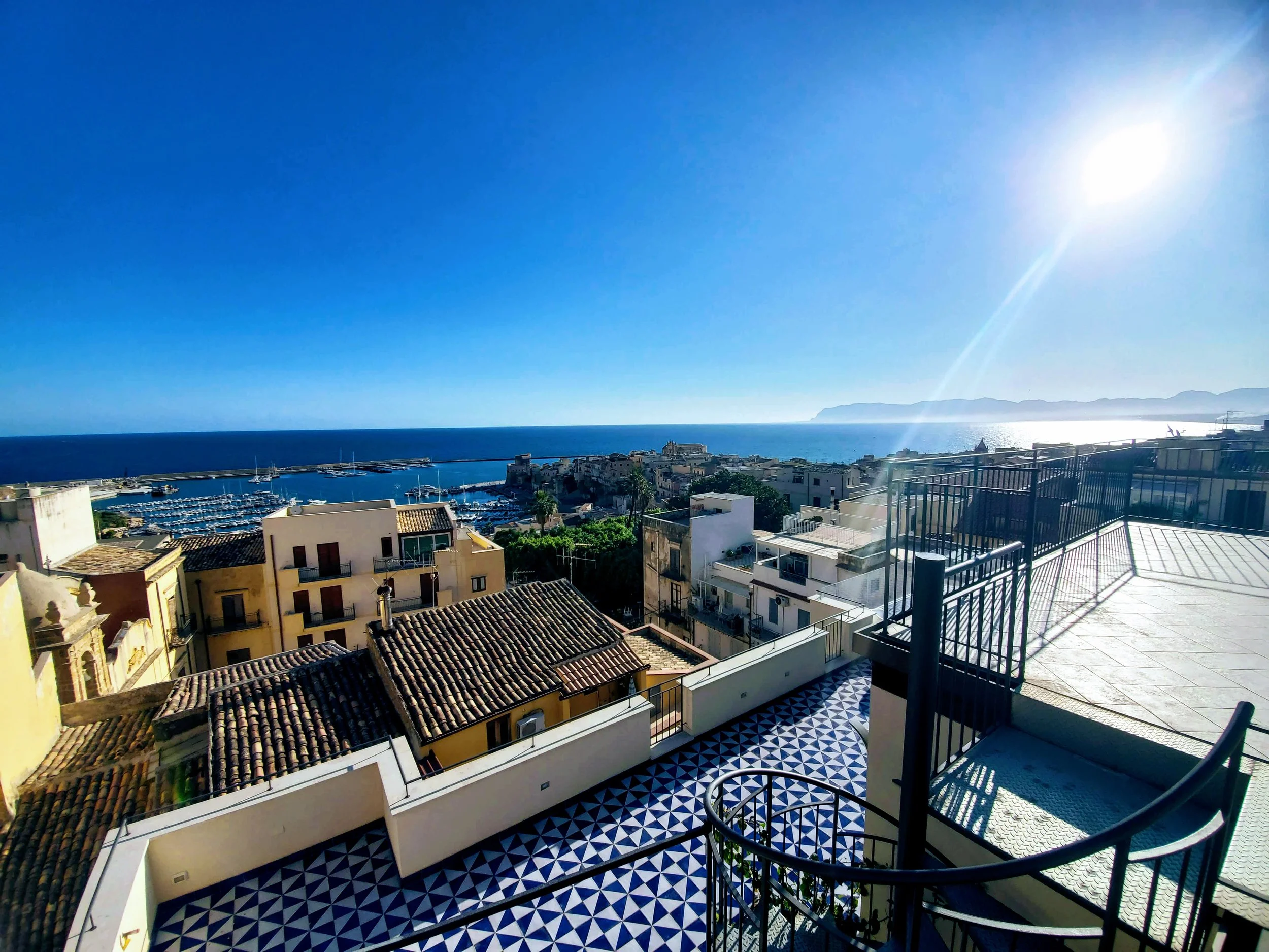 Virtual Tours: Explore Our Luxurious Vacation Rentals in Castellammare ...