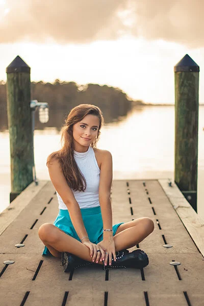 Featured Session | Lindsay Corrigan Photography — SENIOR STYLE GUIDE