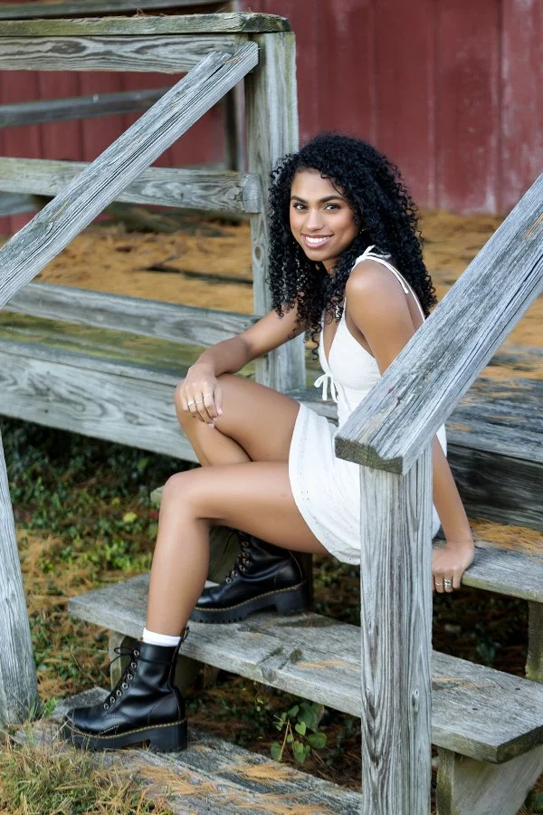 Featured Senior Session | Sarah Jane Photography — SENIOR STYLE GUIDE