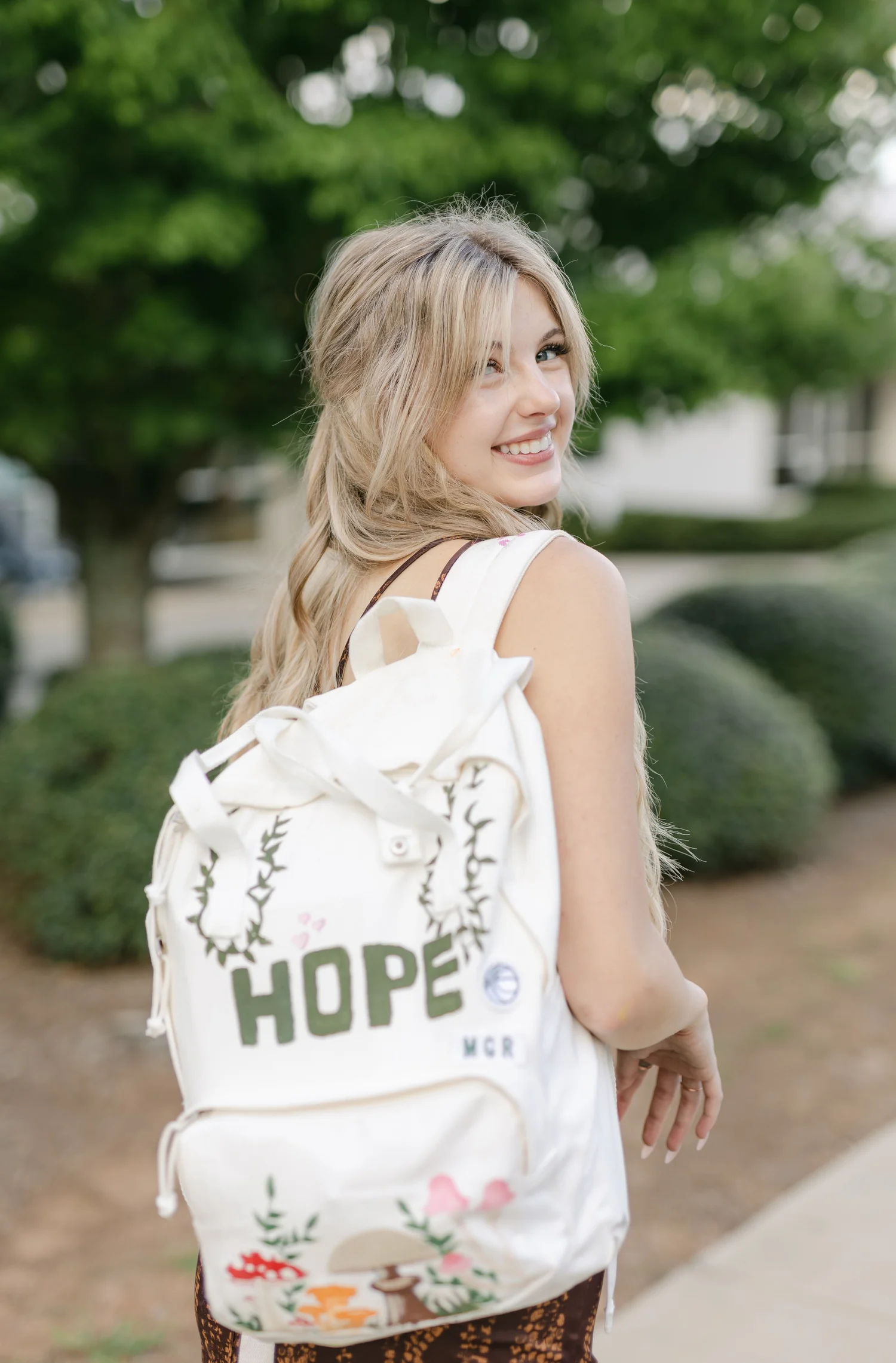 Featured Senior Session | Anna Hall Photography — SENIOR STYLE GUIDE