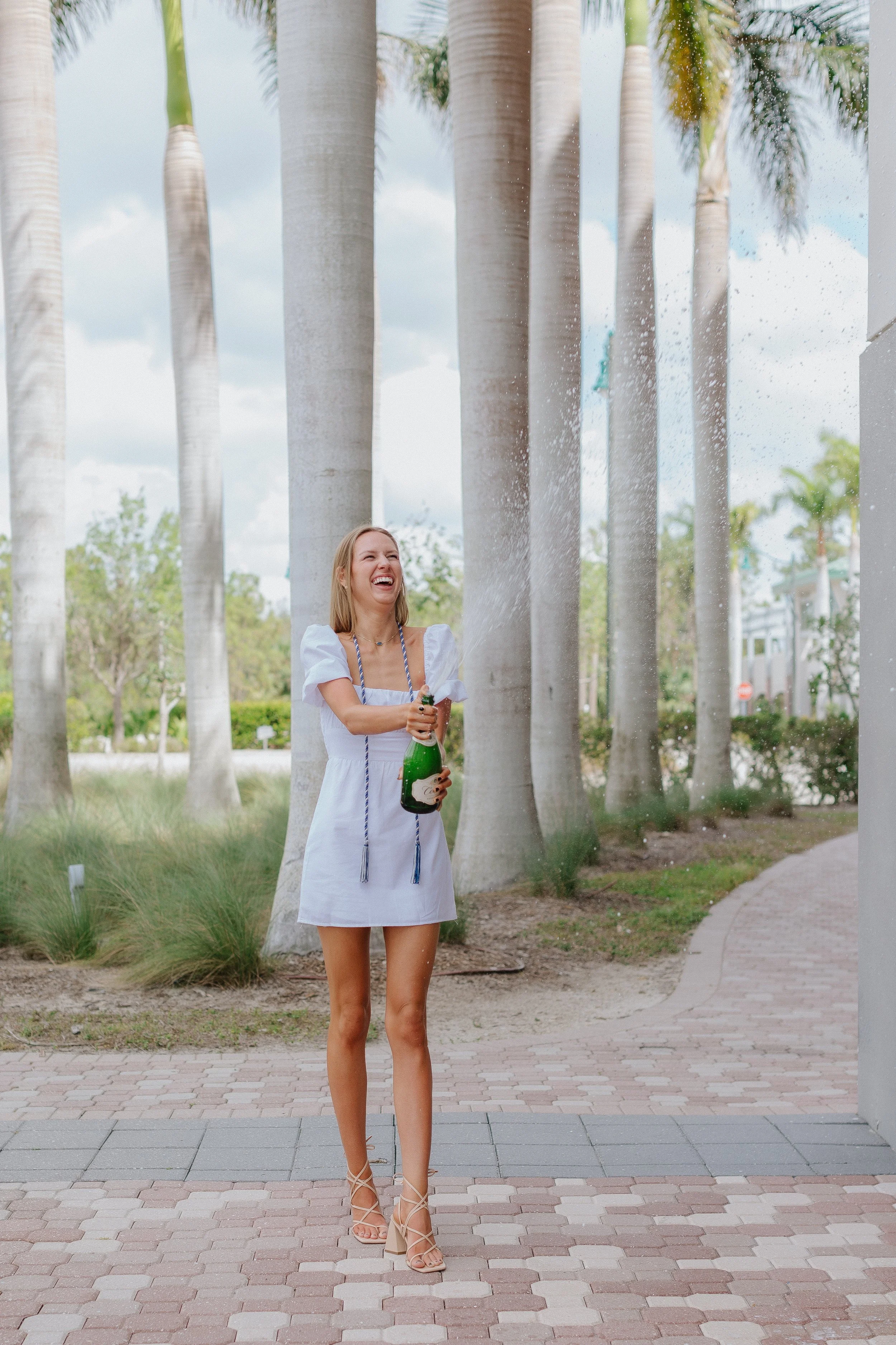 Featured Session | Maddie Briggs Photography — SENIOR STYLE GUIDE