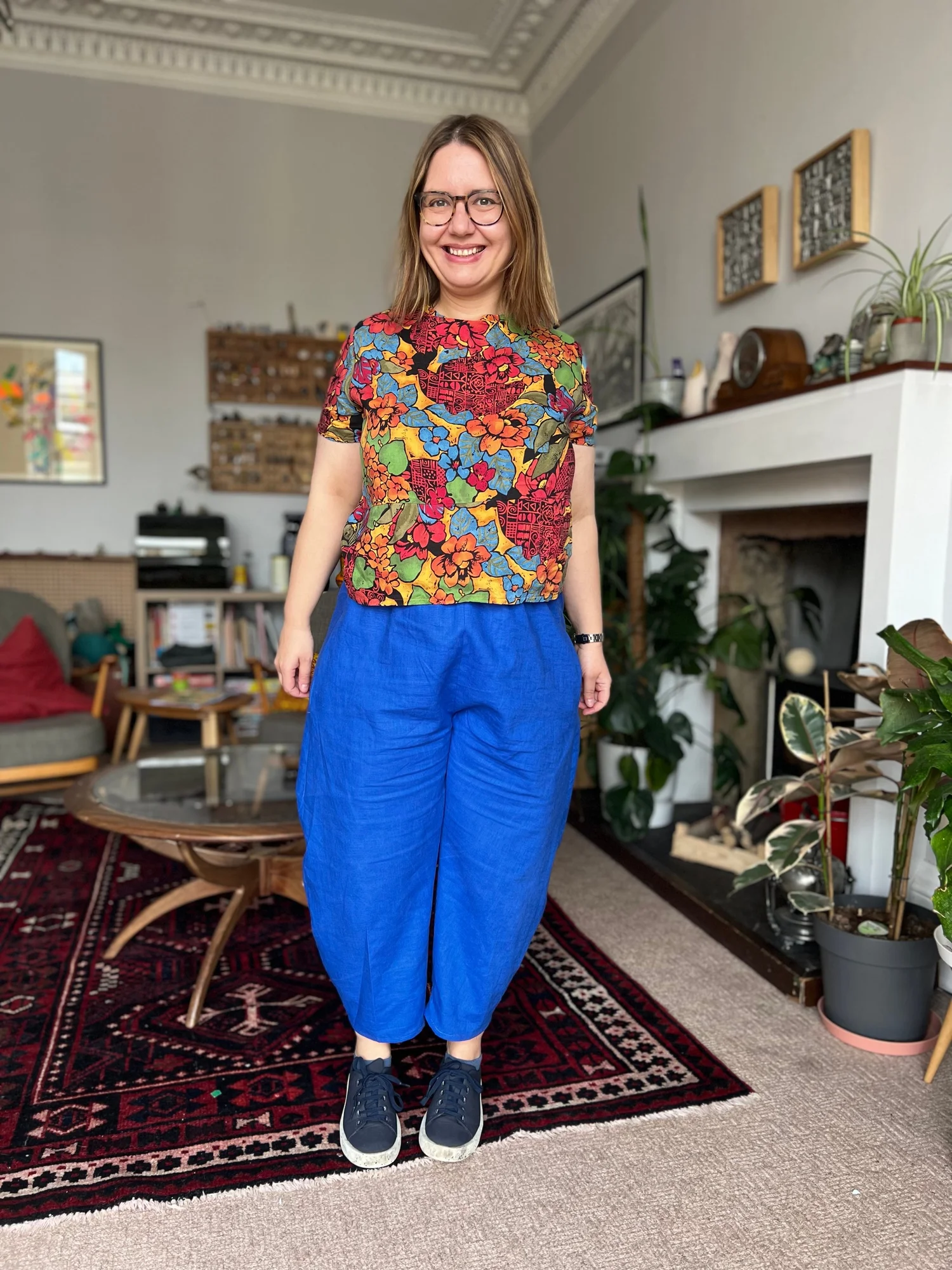 Electric Blue Style Arc Bob Pants — apple franca