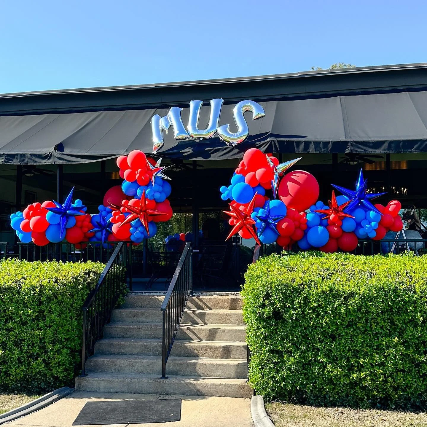 Memphis Balloons, Pop Culture Memphis, Memphis Streamer Fringe