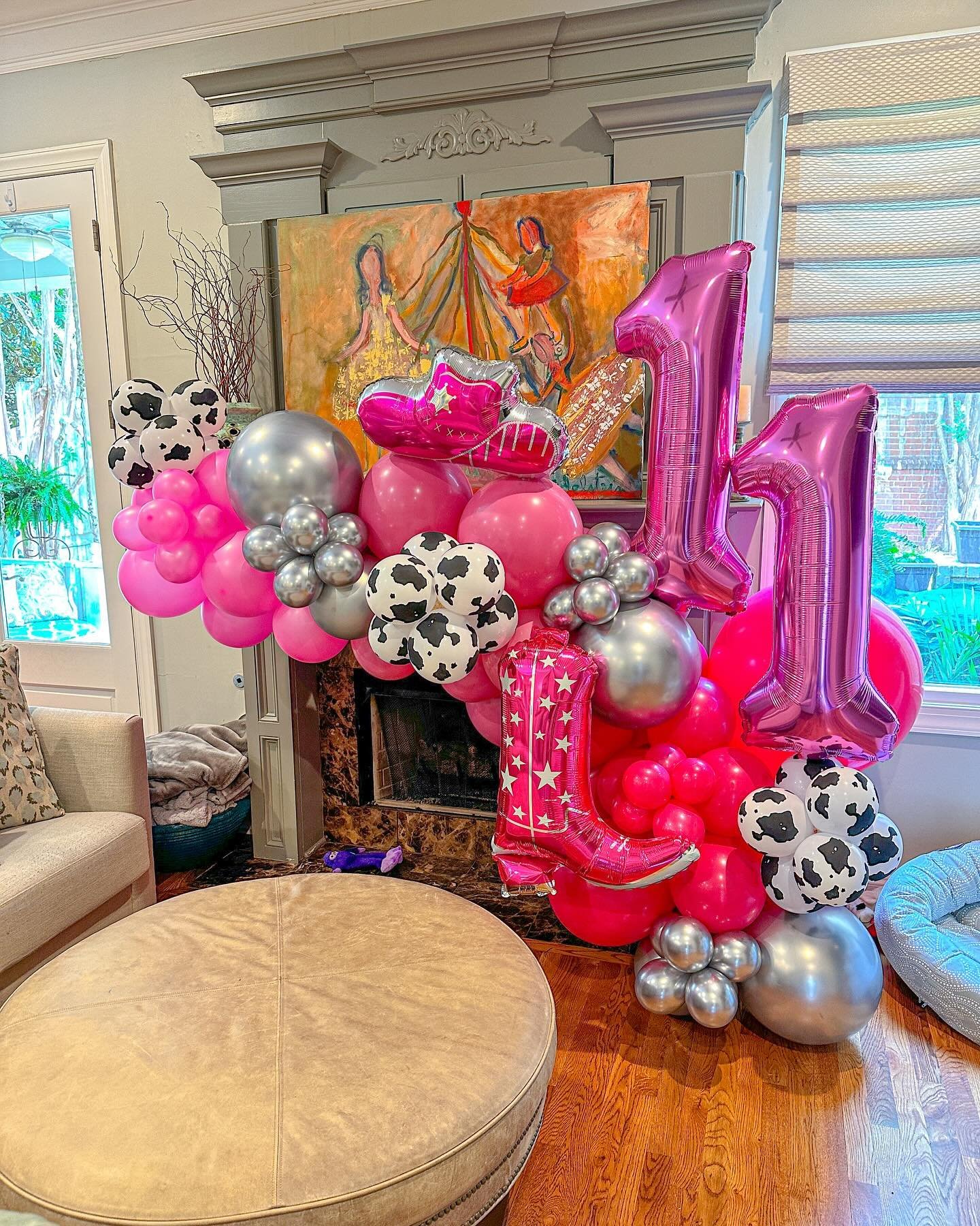 Memphis Balloons, Pop Culture Memphis, Memphis Streamer Fringe