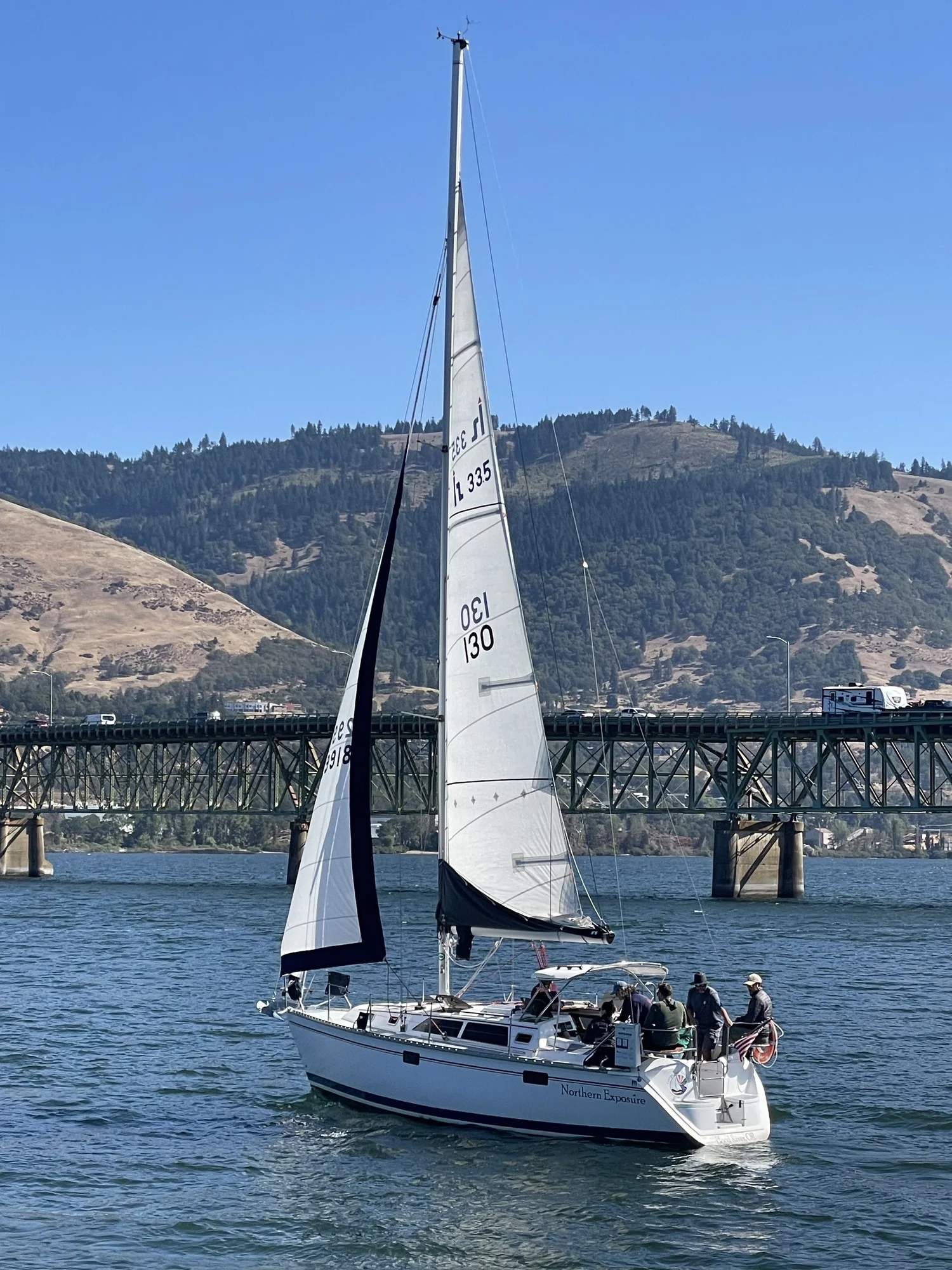 Book a Columbia River Sailing Tour | Hood River Boat Tour — Gorge Sail ...