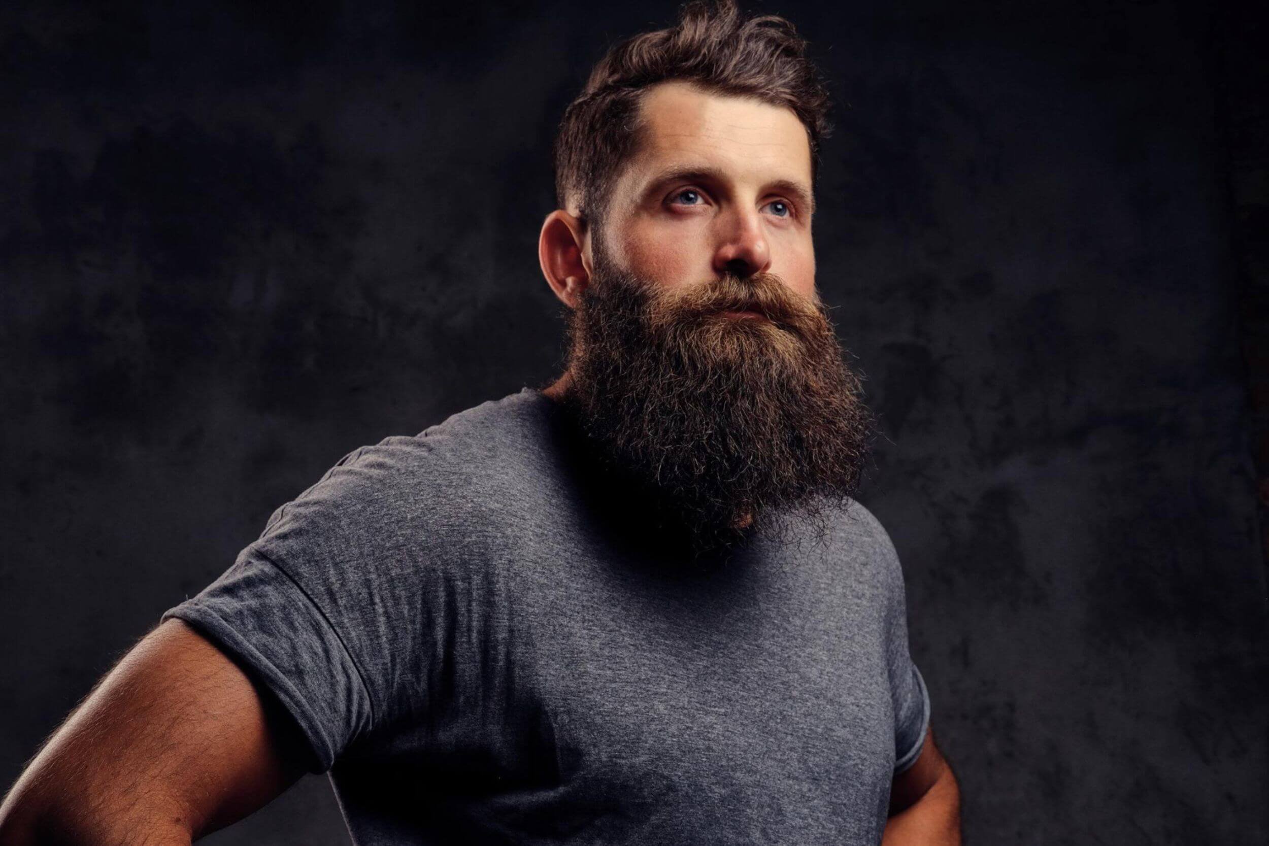 Barbe qui frise, comment l’éviter