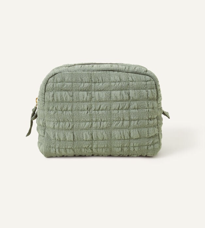 CHRISTMAS GIFT GUIDE FOR HER — Ruby Holley