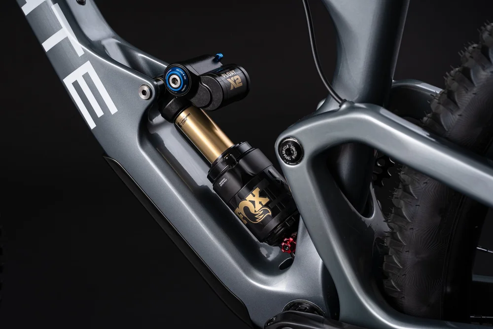 Highlander II Carbon Trail Bike | Deviate Cycles — Deviate Cycles ...