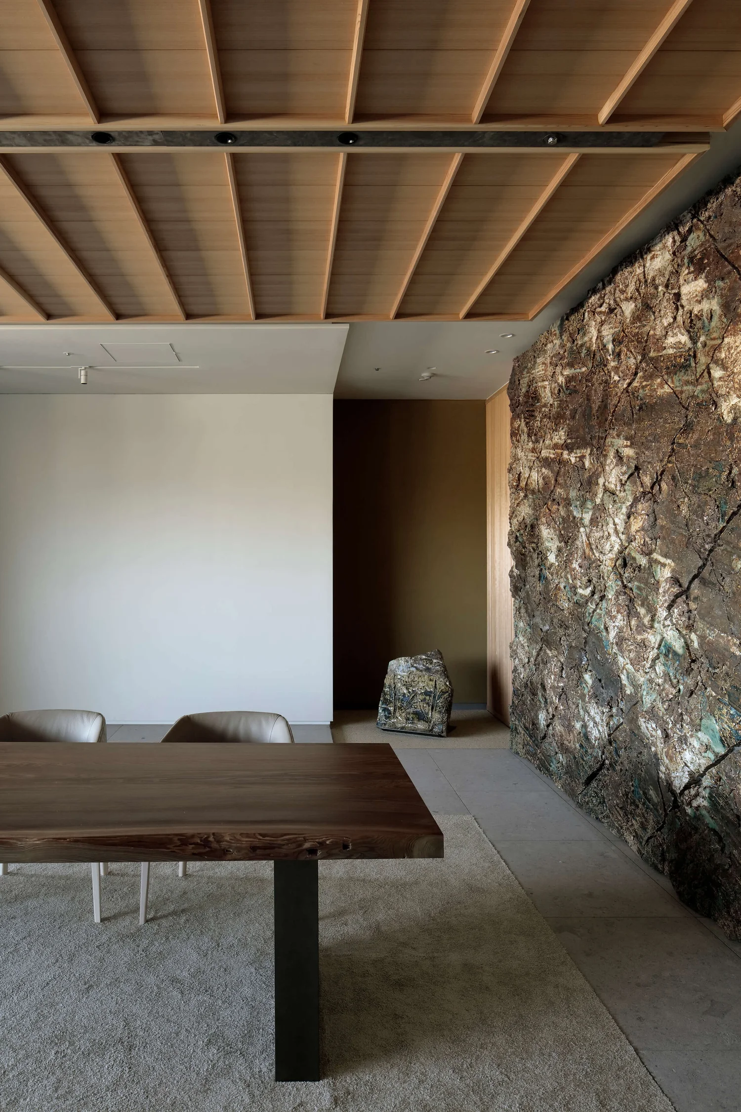NTV PROJECT by Tomoyuki Sakakida Architect — IDREIT® | interior design ...