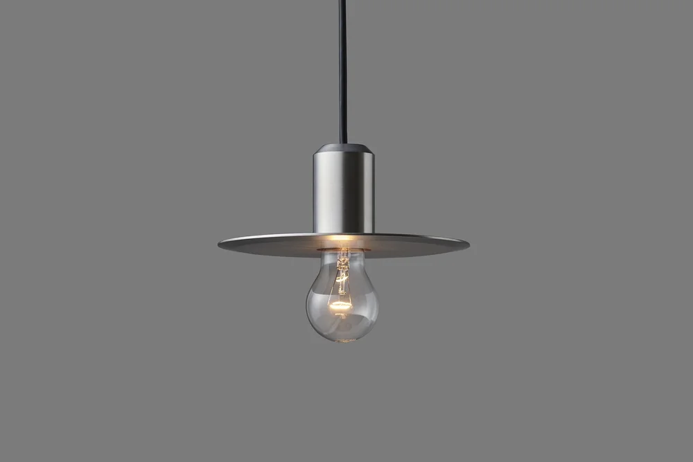 NEW LIGHT POTTERYのペンダント照明の限定モデル「Bullet tin」 — IDREIT® | interior design ...