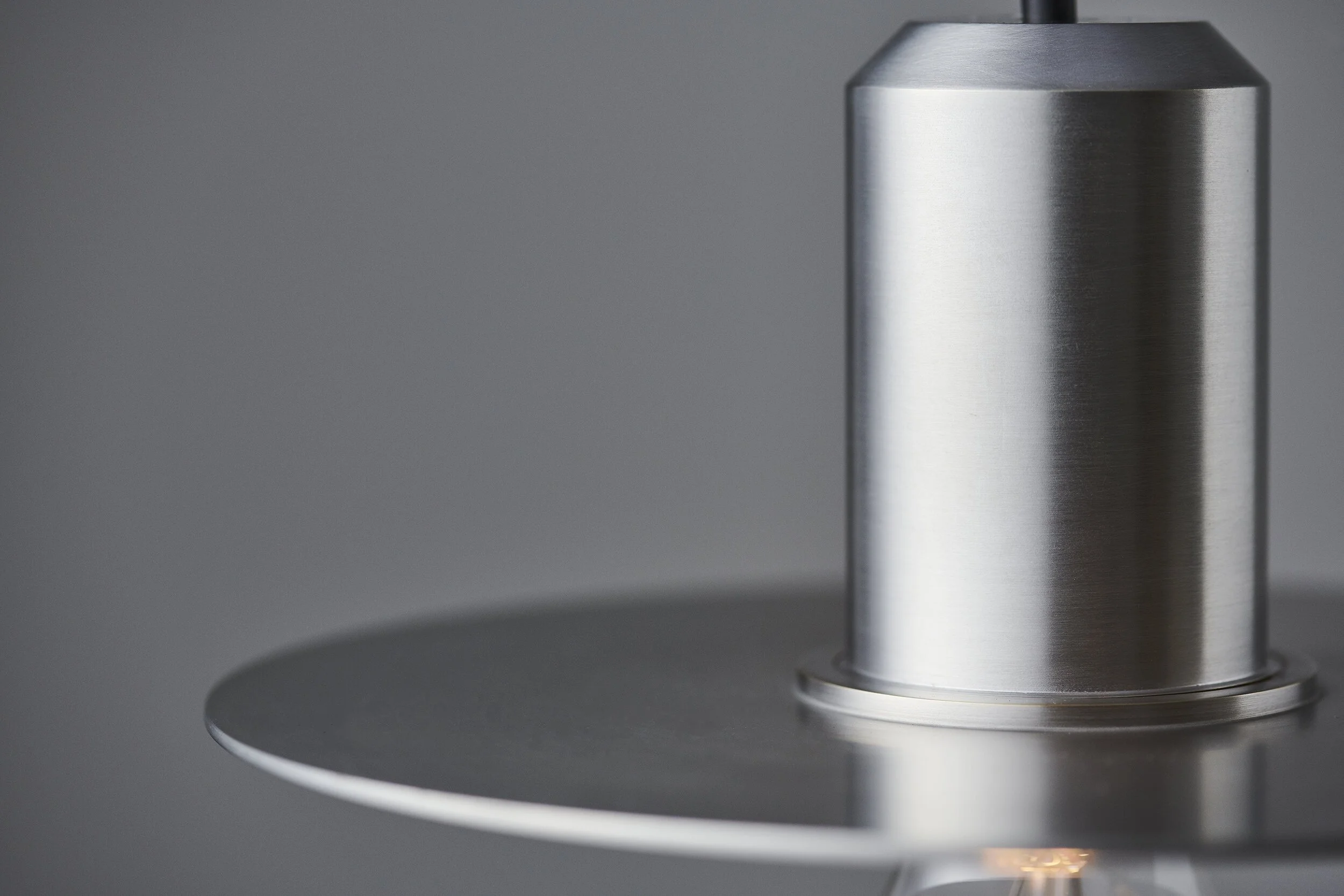 NEW LIGHT POTTERYのペンダント照明の限定モデル「Bullet tin」 — IDREIT® | interior design ...