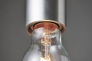 NEW LIGHT POTTERYのペンダント照明の限定モデル「Bullet tin」 — IDREIT® | interior design ...