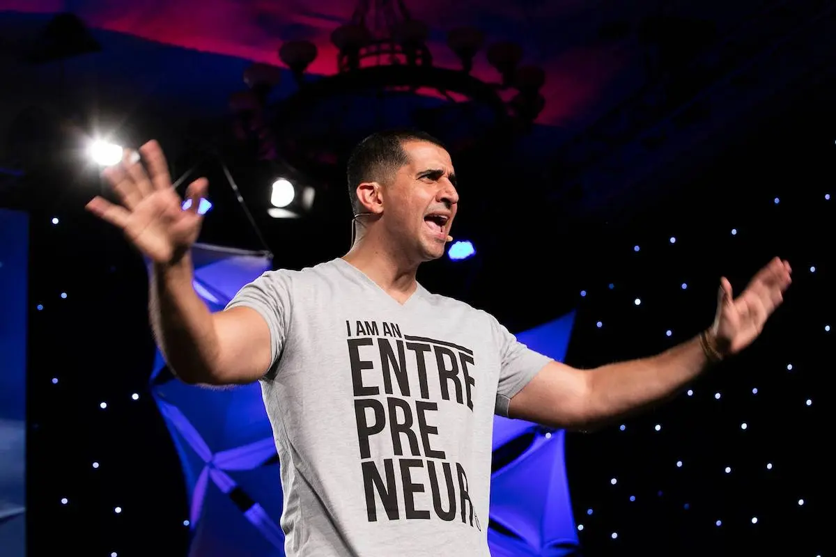 Patrick Bet-David: Entrepreneur, Valuetainment Creator & Business ...