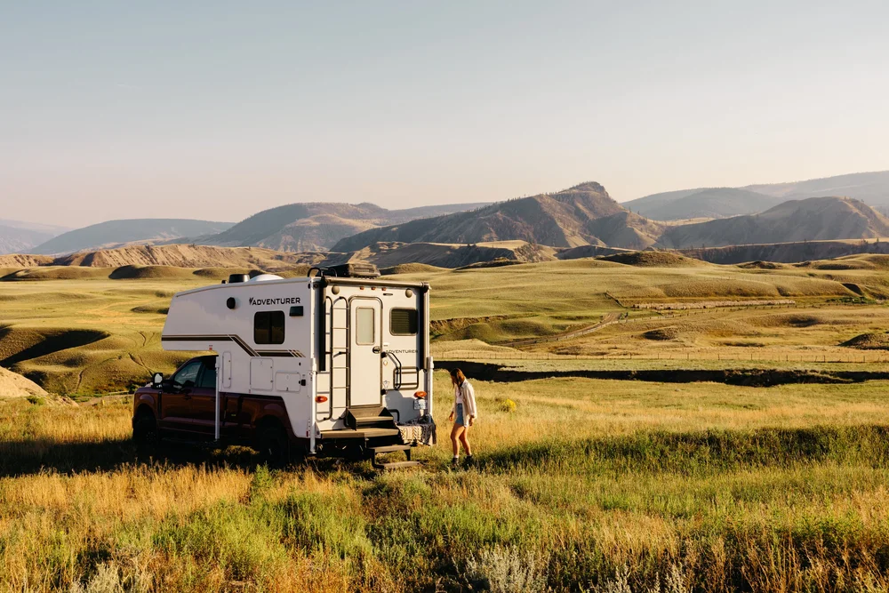 Adventurer l Truck Campers