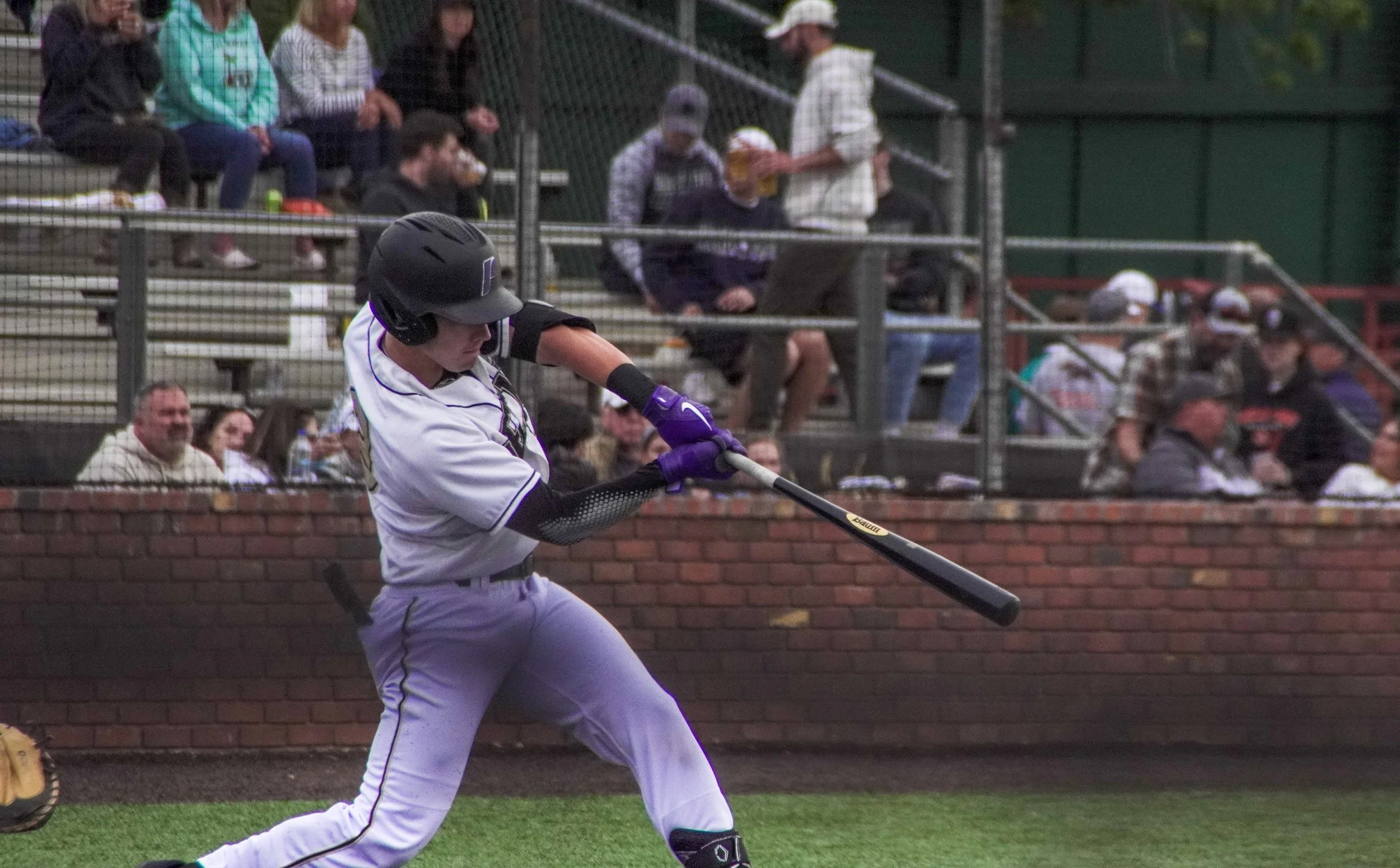 Bend’s bats break through to down Drifters — Bend Elks Baseball Club