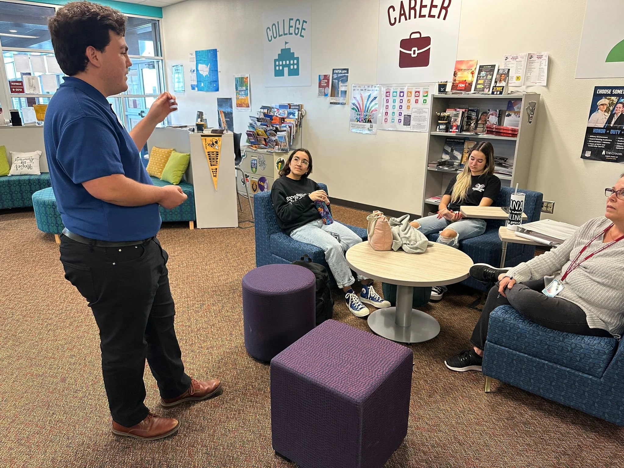 Promoting Peer-to-Peer Learning — UnidosNow