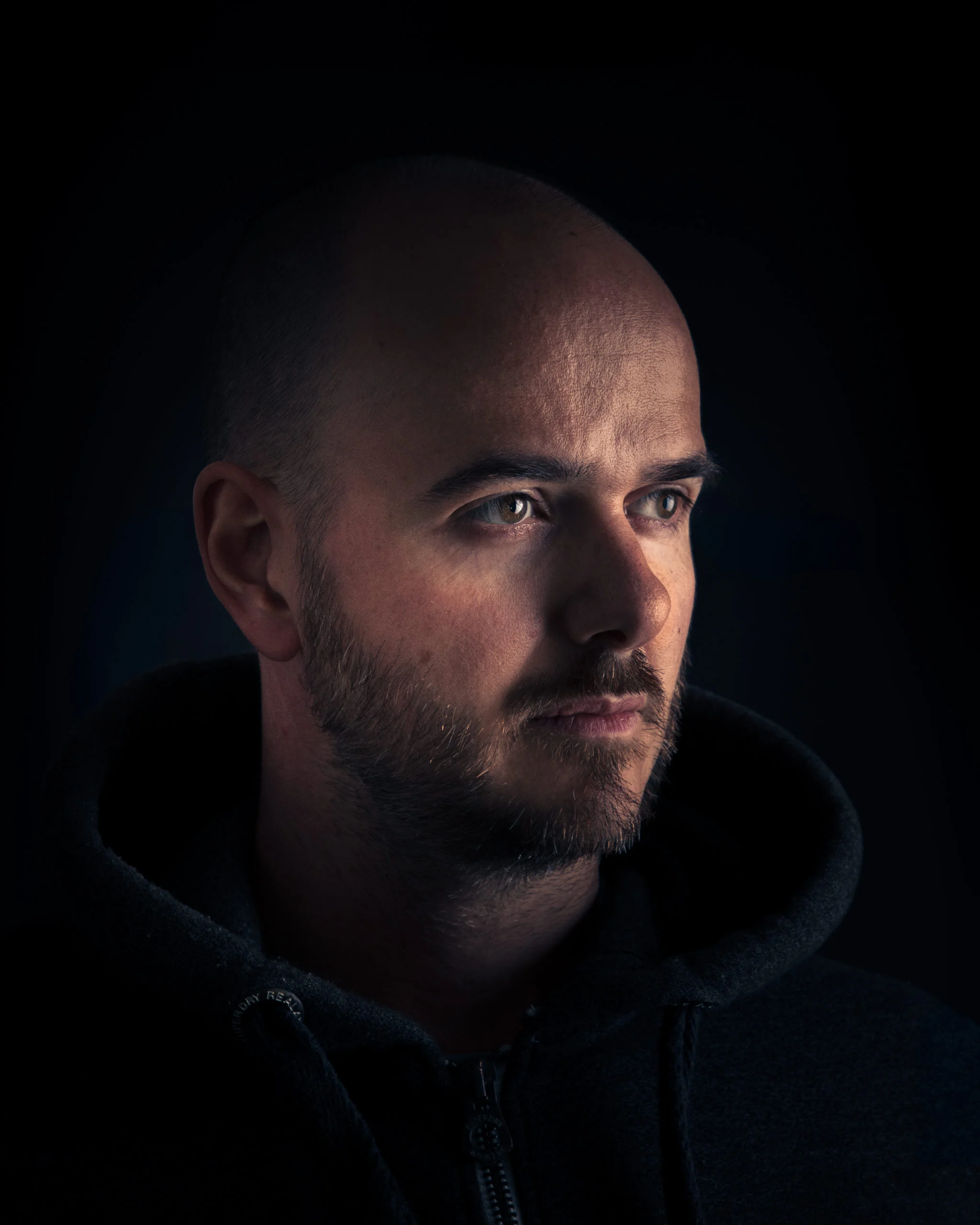 Bio - Exhibitions - Publications - Awards - Collections - Tom Leighton