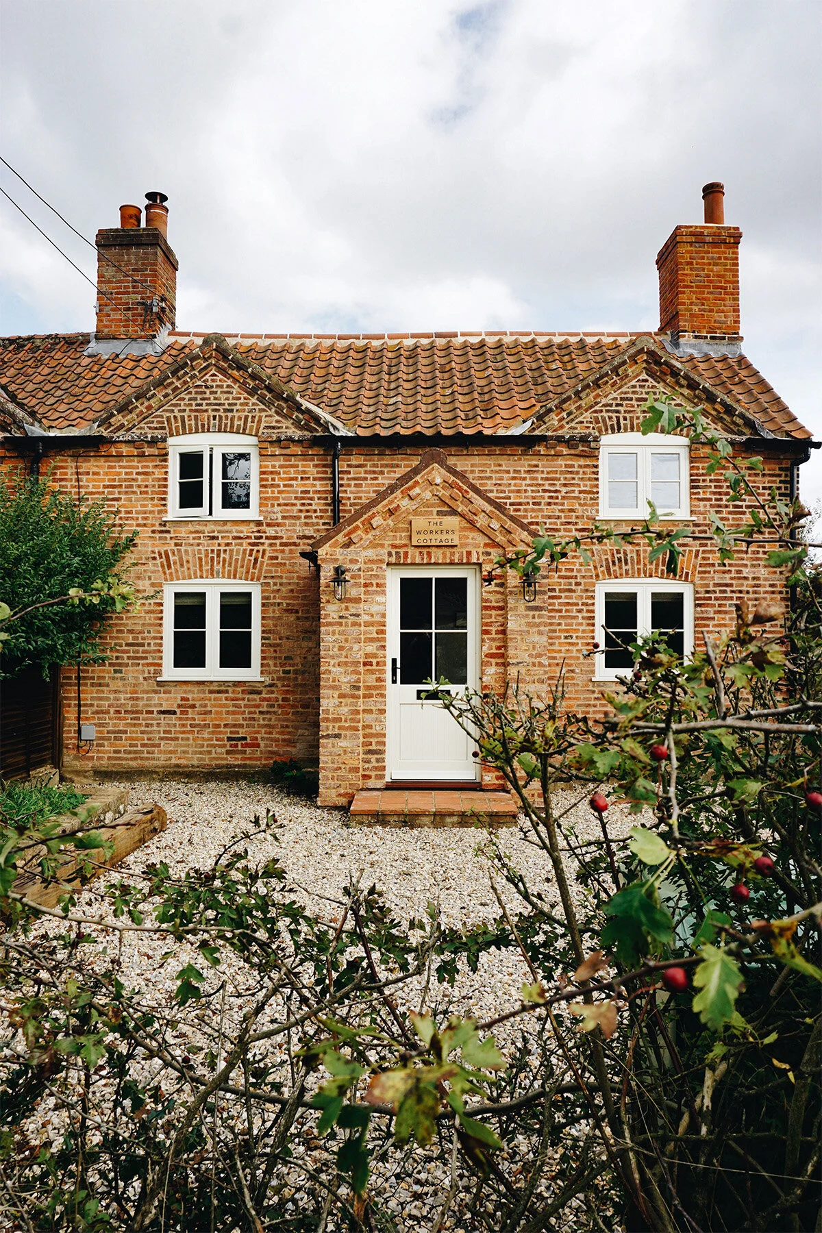 AN ESCAPE TO NORFOLK: THE WORKERS COTTAGE — The September Chronicles