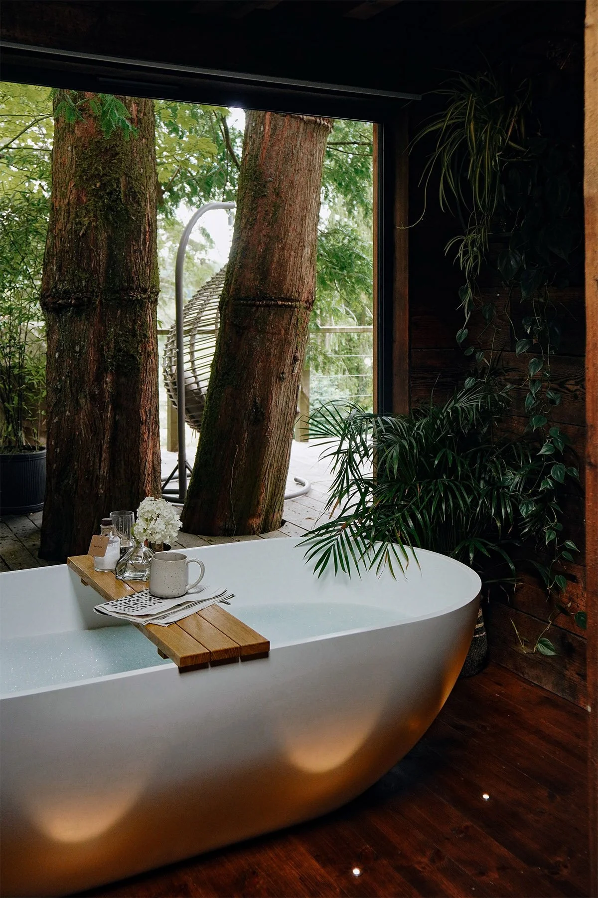 A TREEHOUSE BABYMOON IN THE COTSWOLDS — The September Chronicles