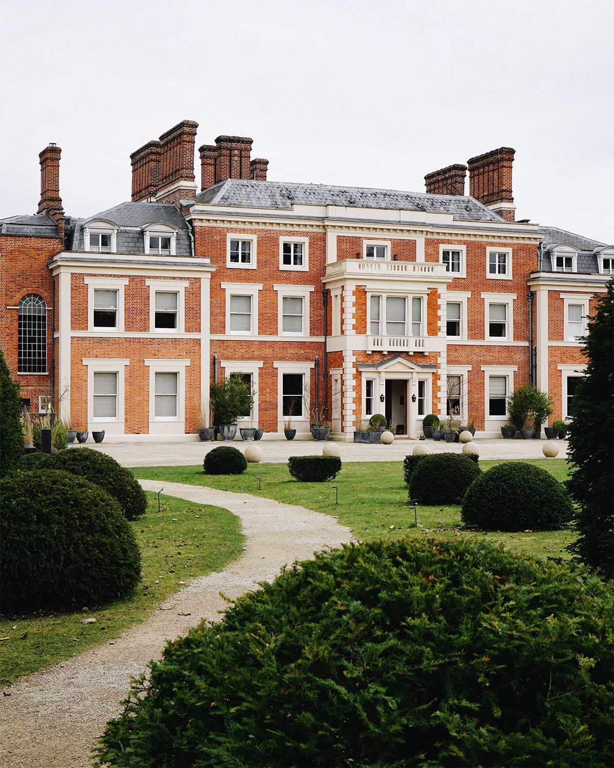 CHECKING IN: A WINTER WEEKEND AT HECKFIELD PLACE — The September Chronicles