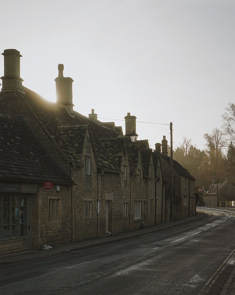 A TRAVEL GUIDE TO THE PETITE VILLAGE OF BIBURY — The September Chronicles