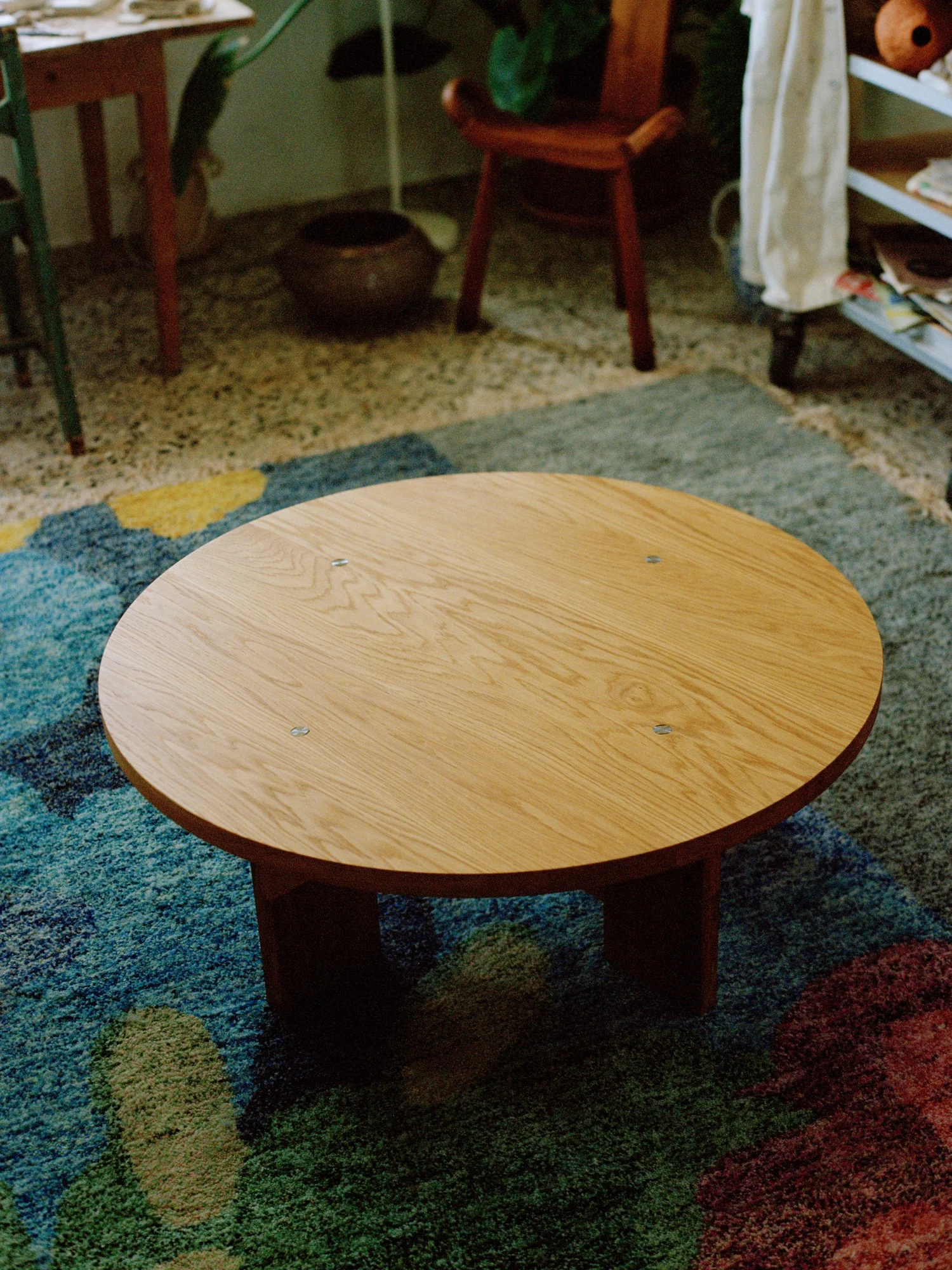 Mio Coffee Table - Solid Oak Ø90 Round — Thorup Copenhagen
