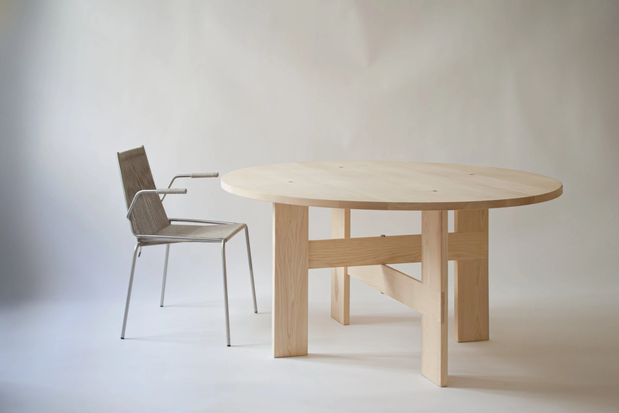 Mio round dining table, Solid Oak, 140 — Thorup Copenhagen